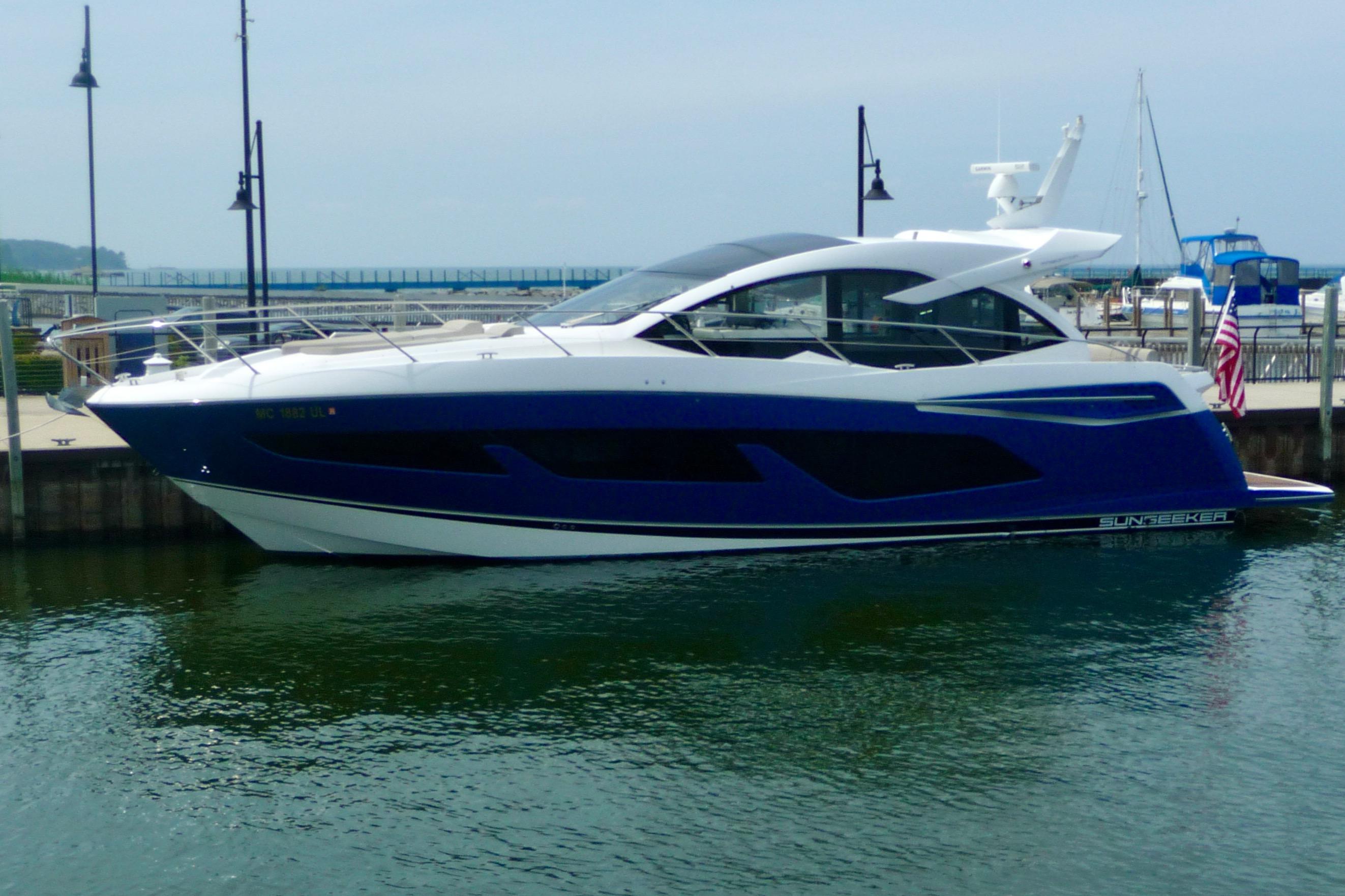 2019 Sunseeker 50 Predator Express Cruiser for sale - YachtWorld