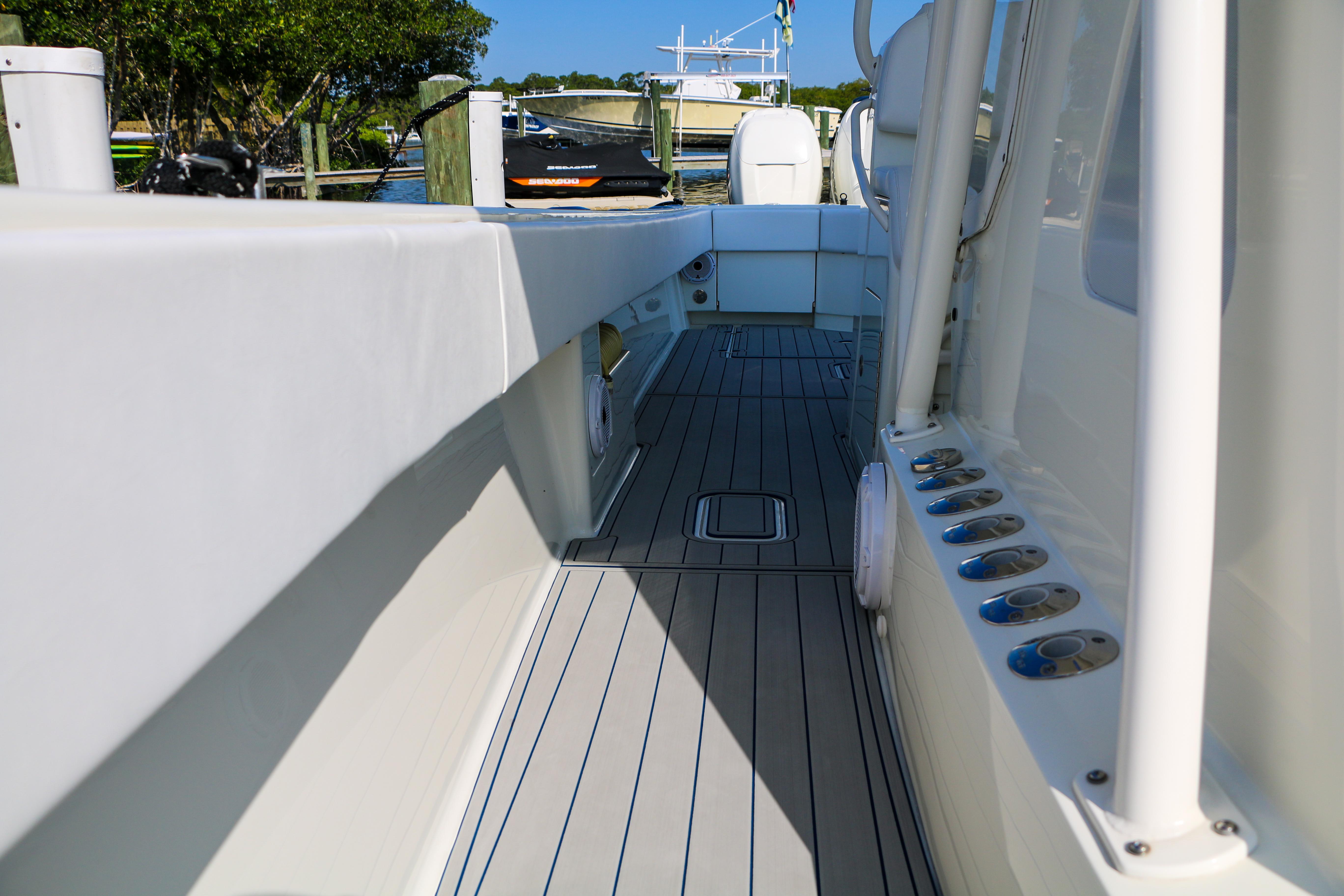 2016 SeaVee 390Z Center Console for sale - YachtWorld