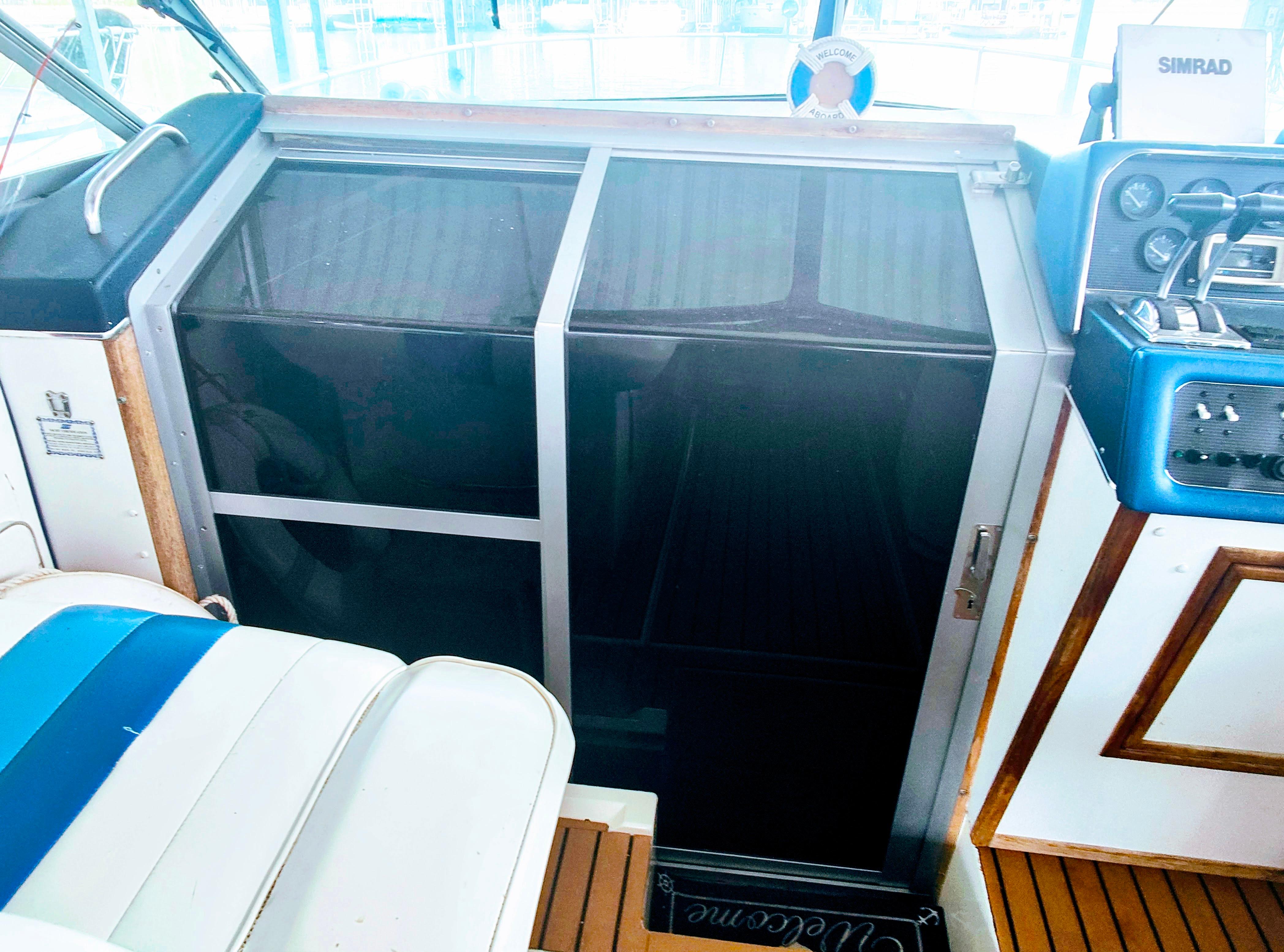 1989 Sea Ray 300 Weekender Expresskruisers te koop- YachtWorld