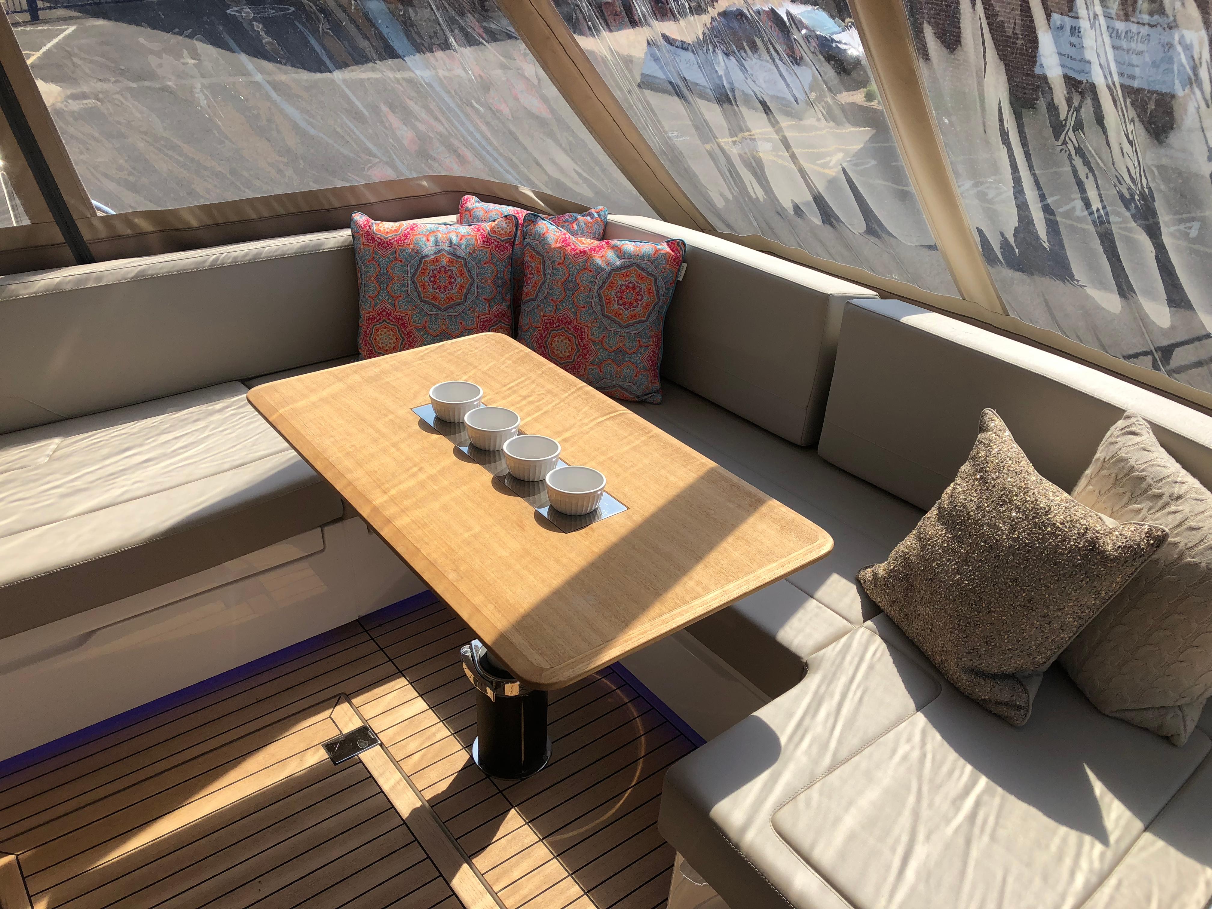 2018 Fairline Squadron 53 Flybridge for sale - YachtWorld