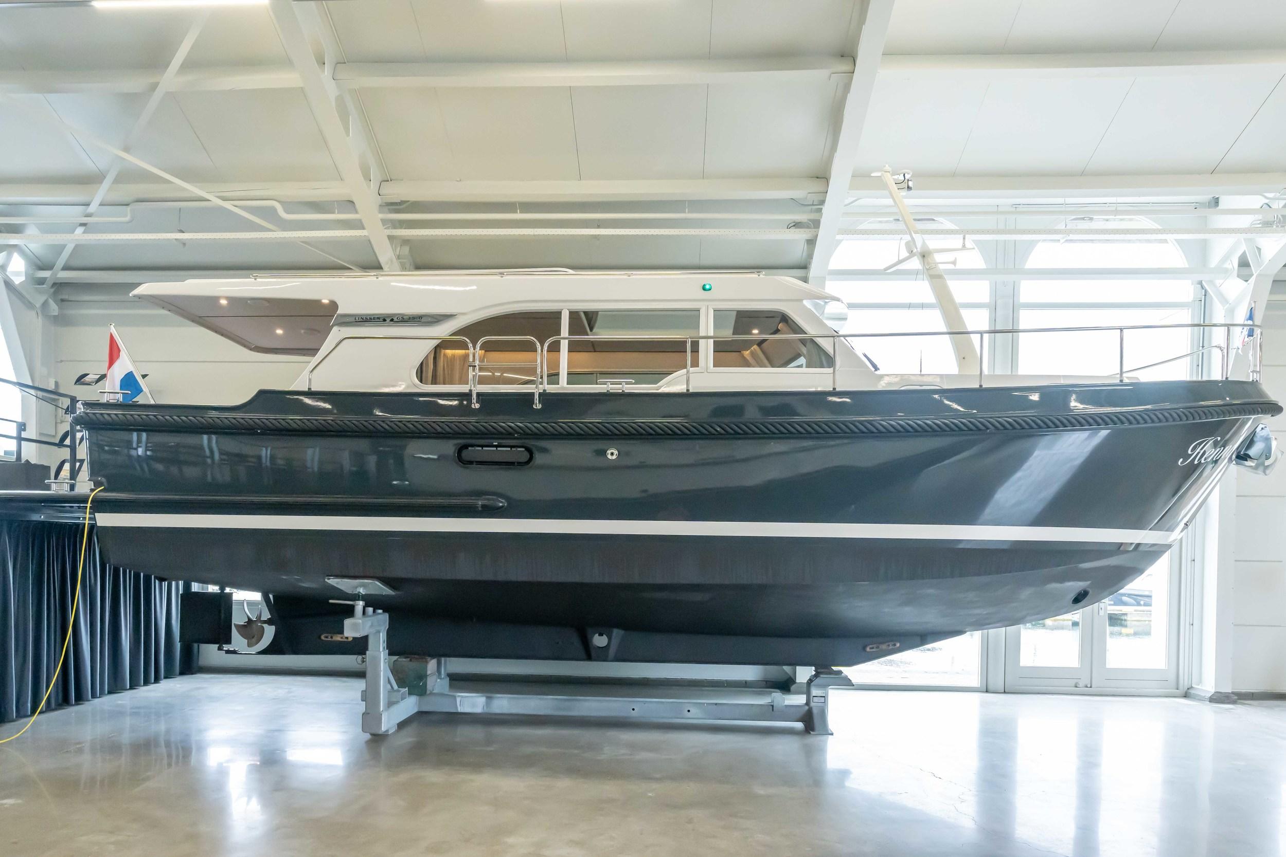 Linssen Grand Sturdy 35.0 Sedan INTERO | 2021 | 11m | Boatshop24