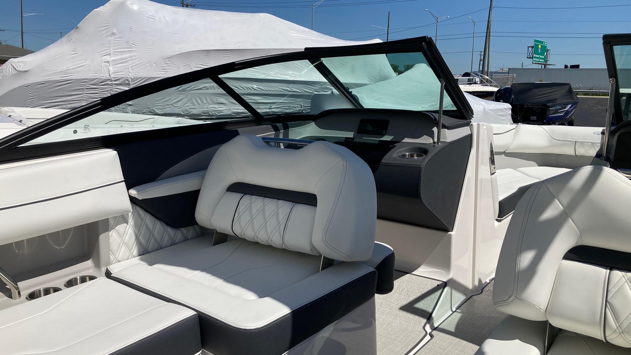 2024 Regal LS2 Bowrider for sale - YachtWorld