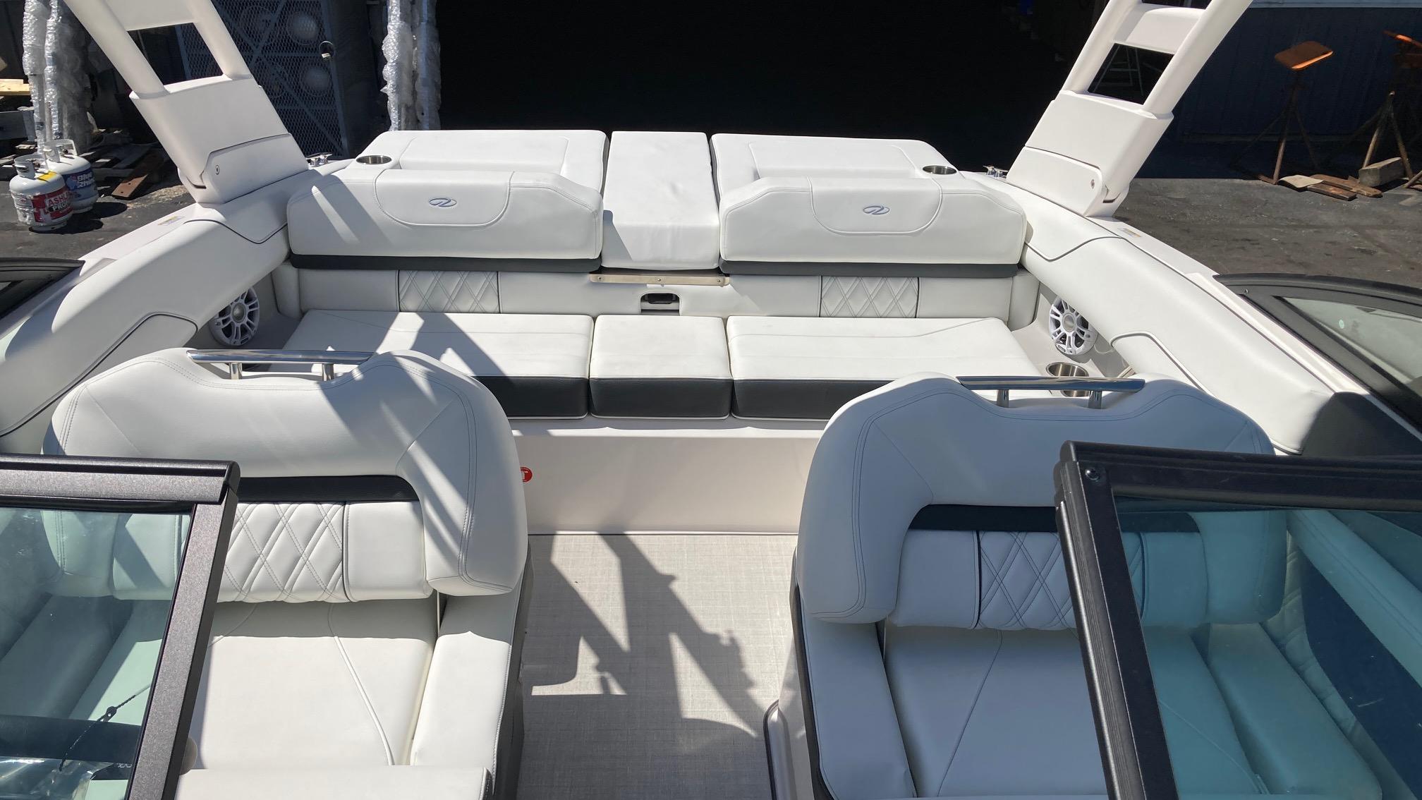 2024 Regal LS2 Bowrider for sale - YachtWorld