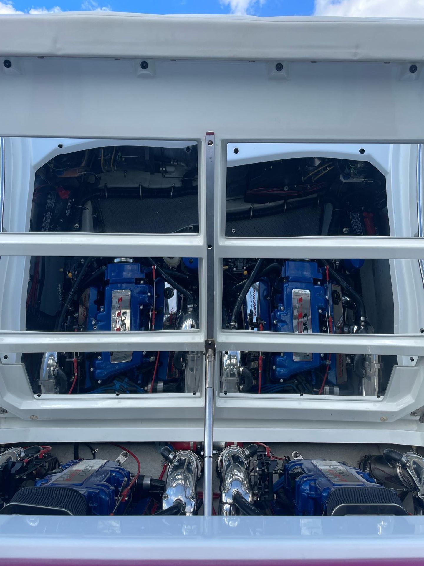 1992 Formula 357 SR-1 - Weber Yachts