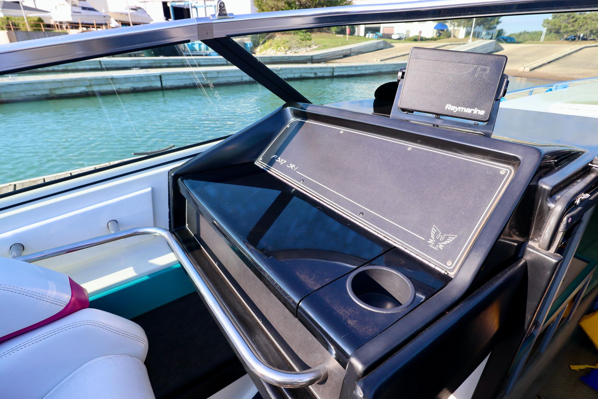 1992 Formula 357 SR-1 - Weber Yachts