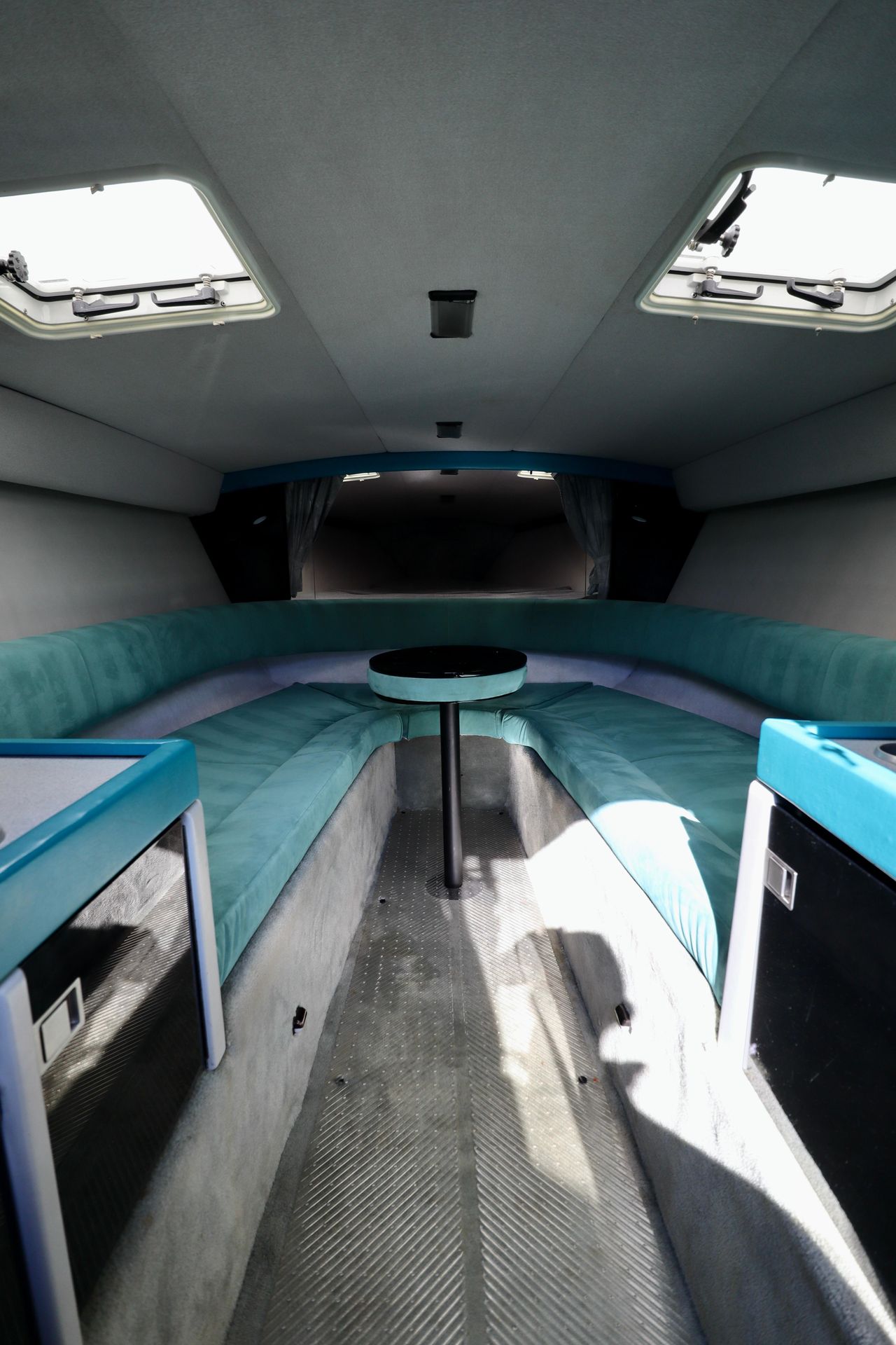 1992 Formula 357 SR-1 - Weber Yachts