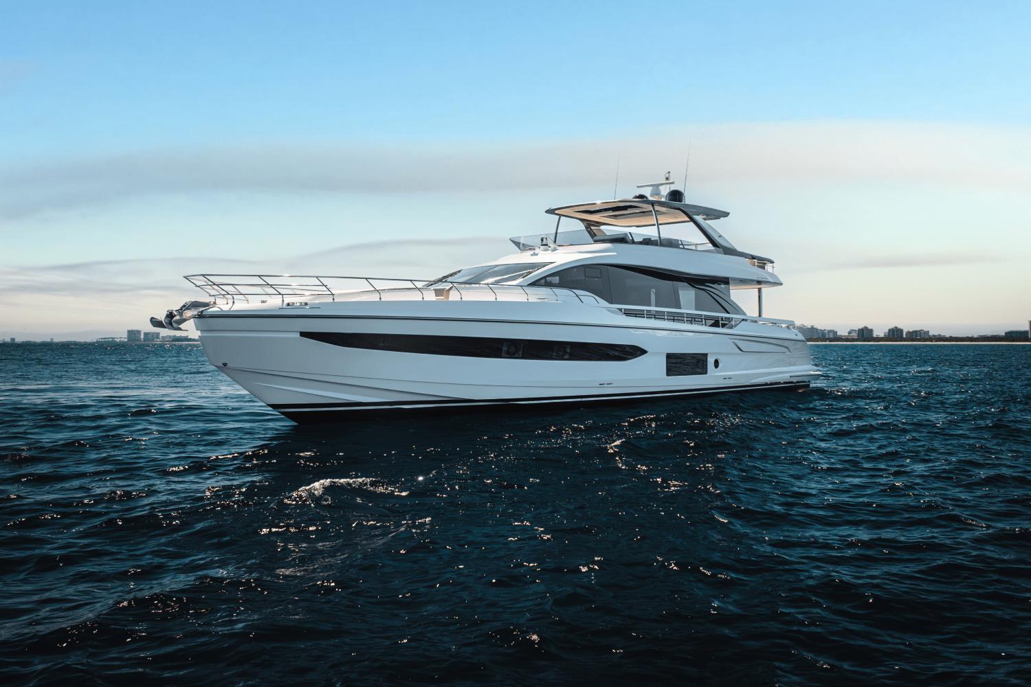 2024 Azimut Fly 78 Motor Yachts for sale - YachtWorld