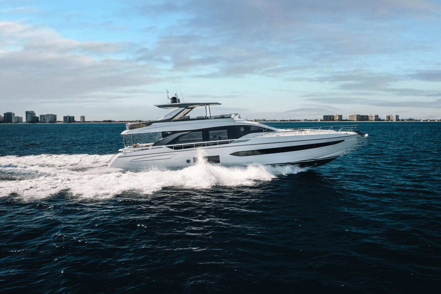 2024 Azimut Fly 78 Motor Yachts for sale - YachtWorld