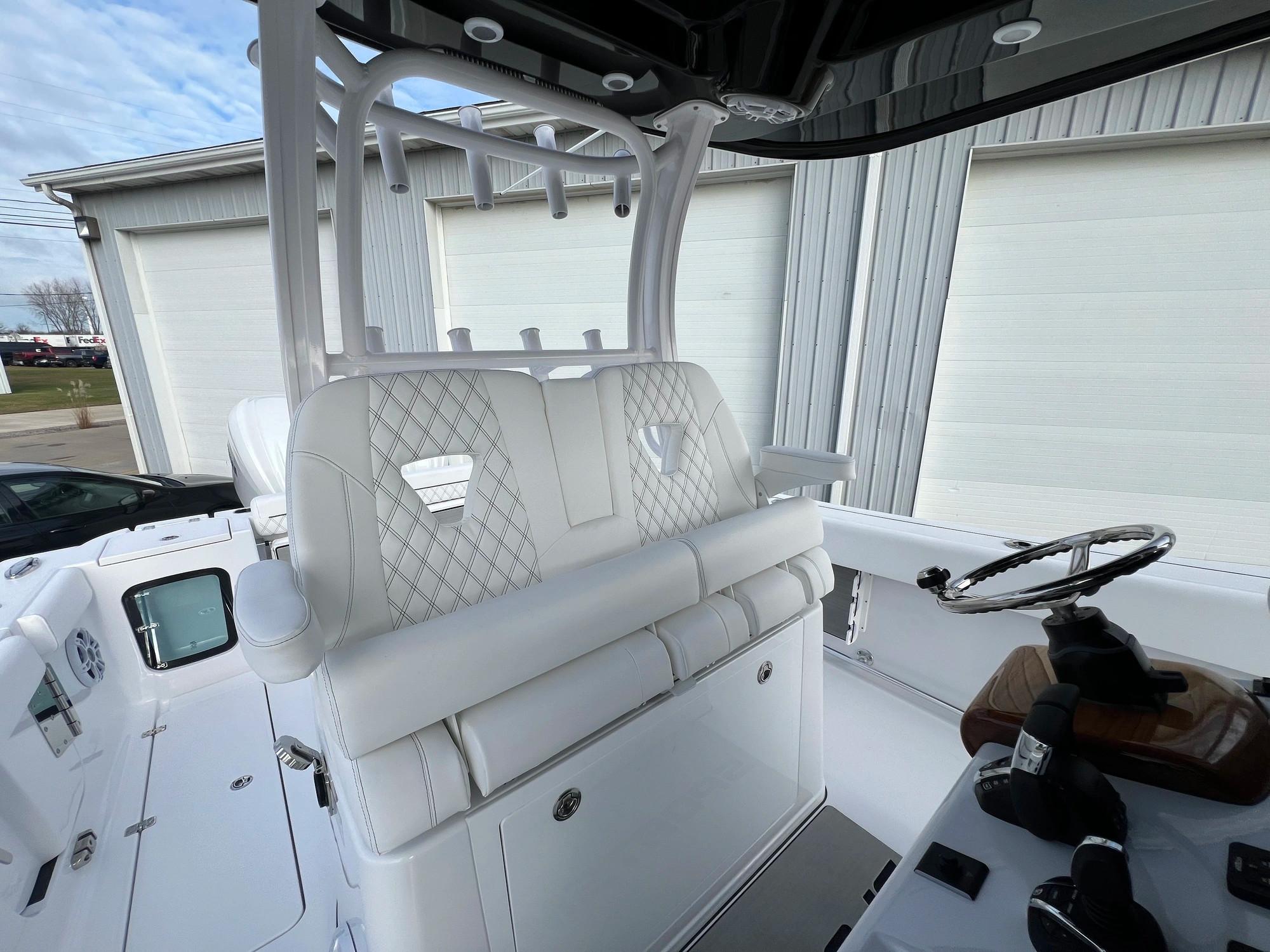 2025 Sportsman Open 322 Center Console for sale - YachtWorld