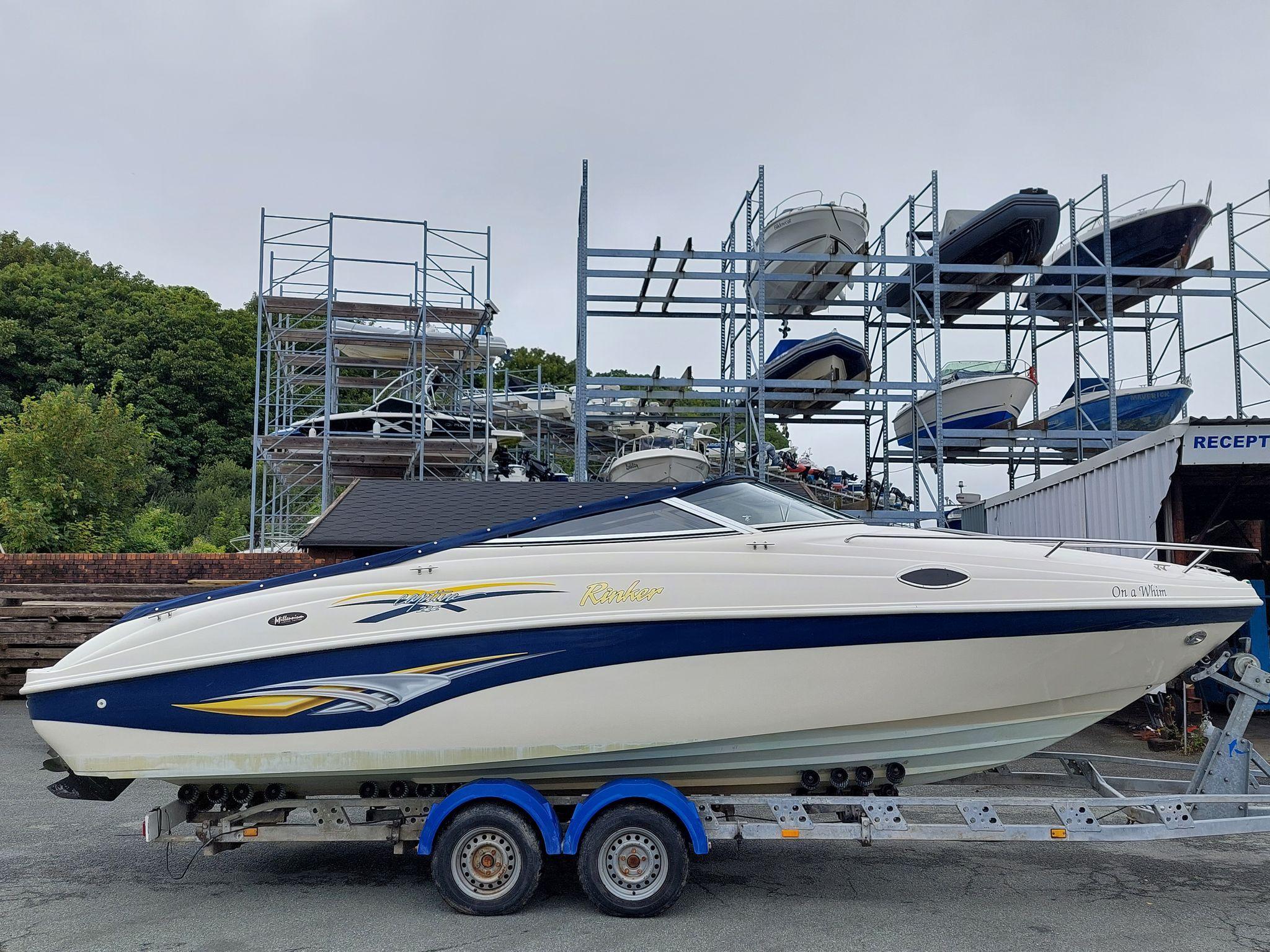 Occasion 2000 Rinker 232 Captiva Cuddy | TopBoats