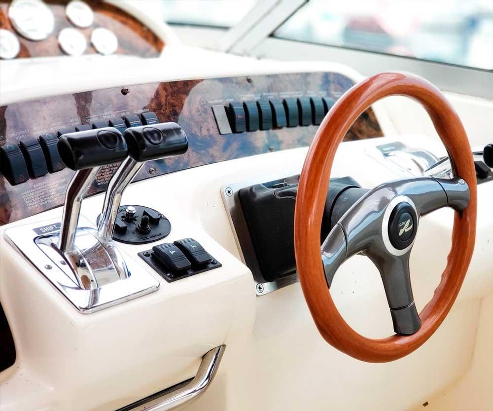 1996 Sea Ray 330 Sundancer Bateaux de plaisance à vendre - YachtWorld