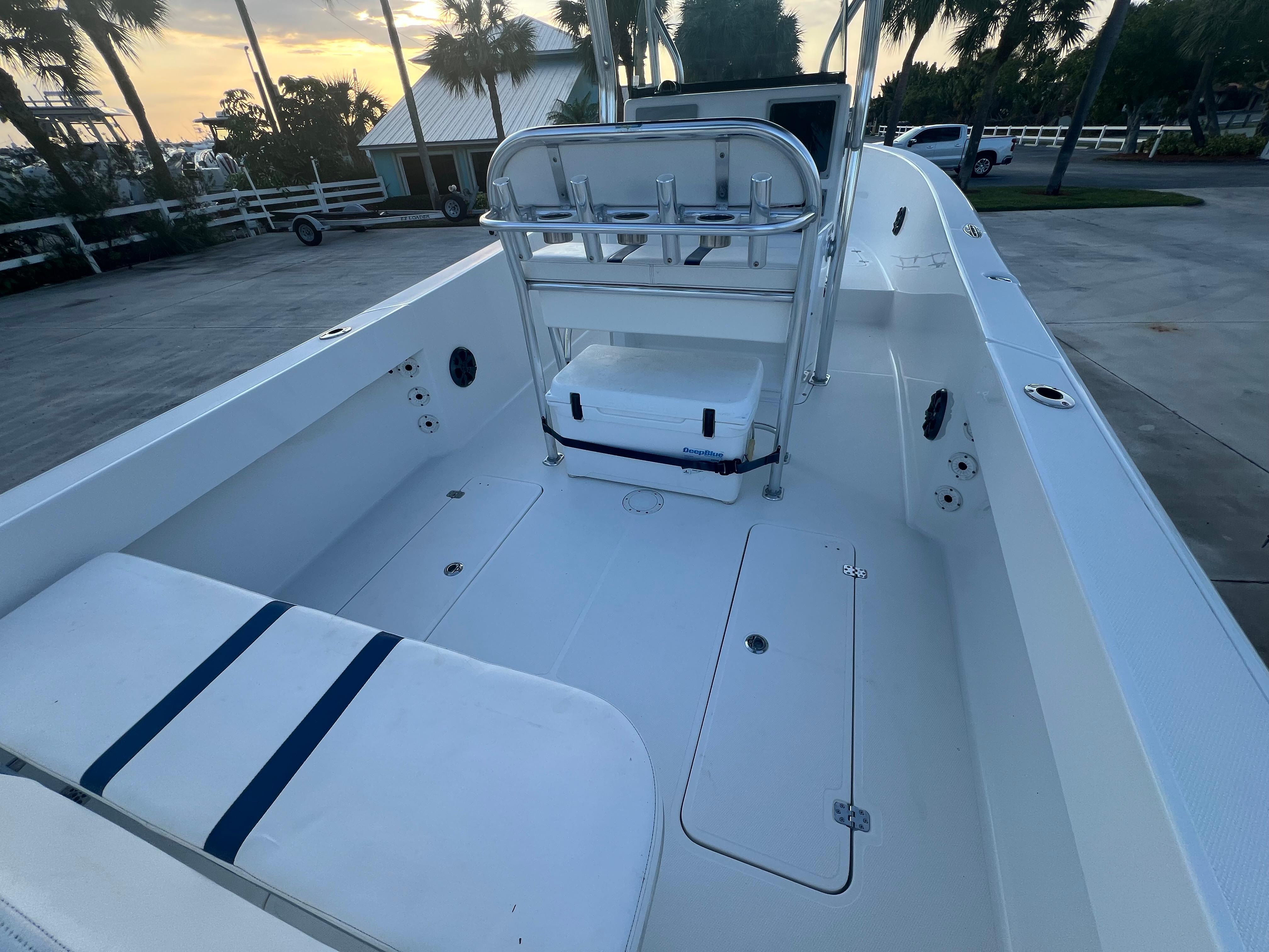2017 Bluewater 25 Center Console Center Console for sale - YachtWorld
