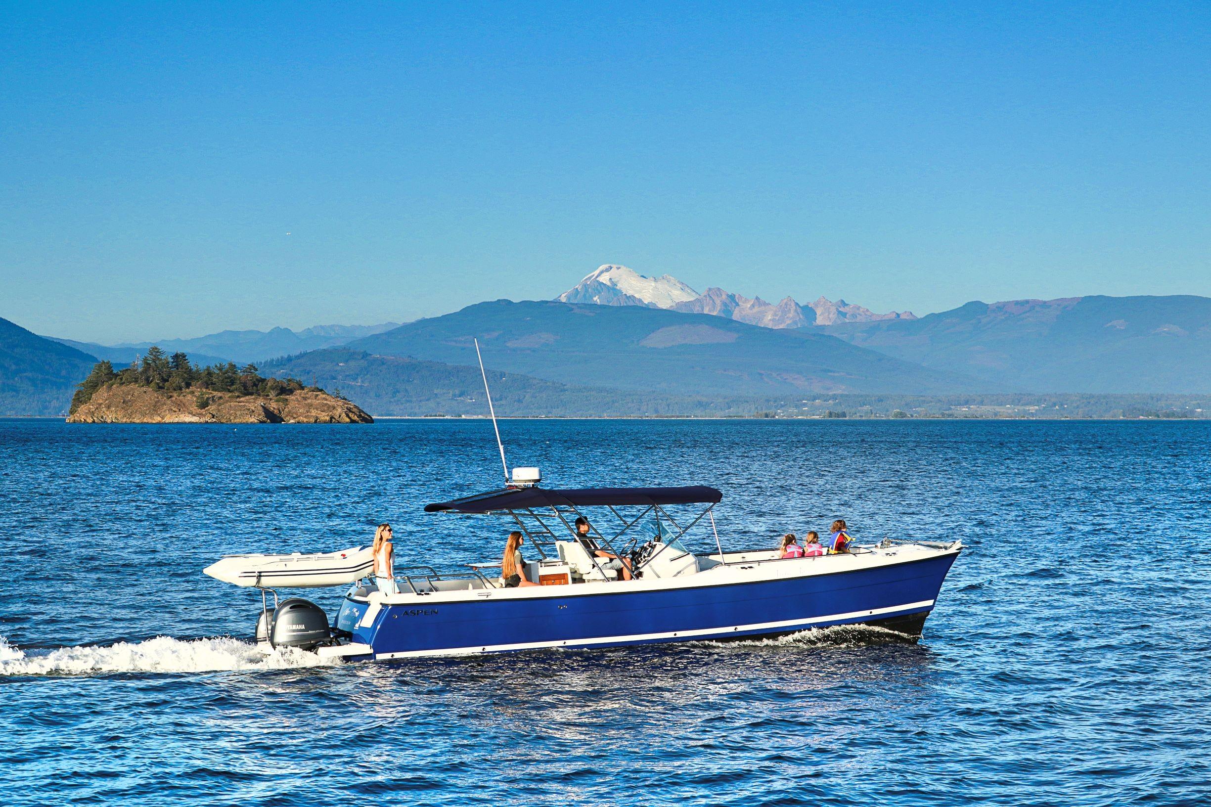 2025 Aspen L107 Power Catamaran for sale - YachtWorld