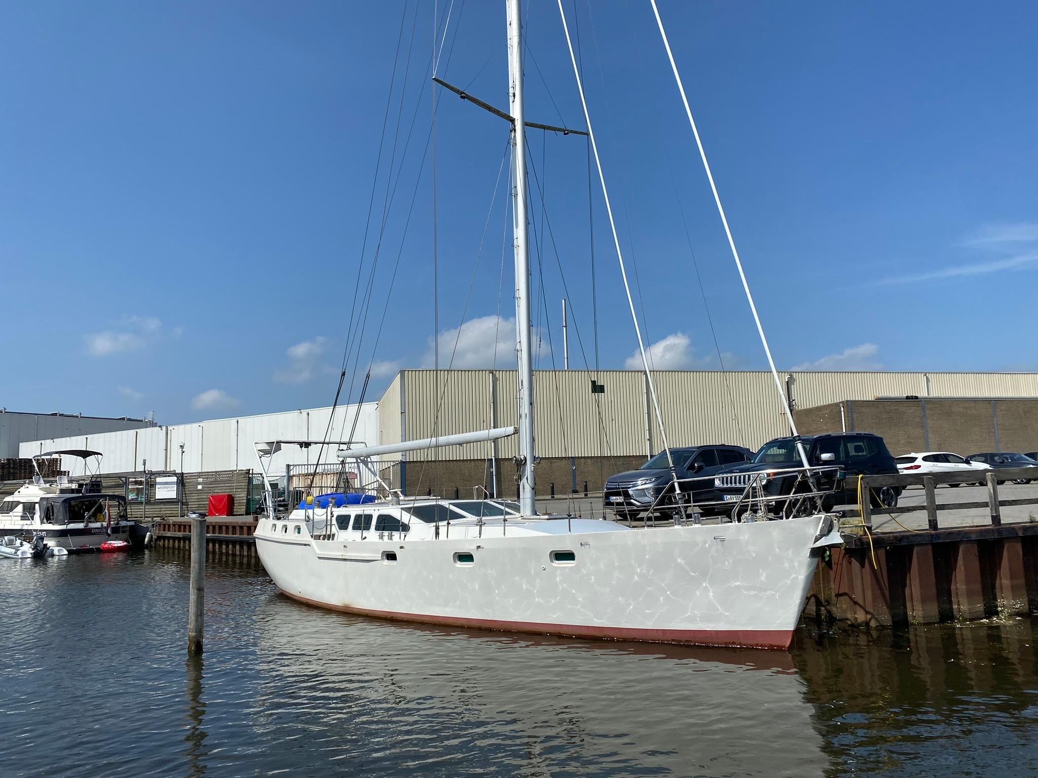 Bruce Roberts 49 Ft | 1999 | 15m | Boatshop24