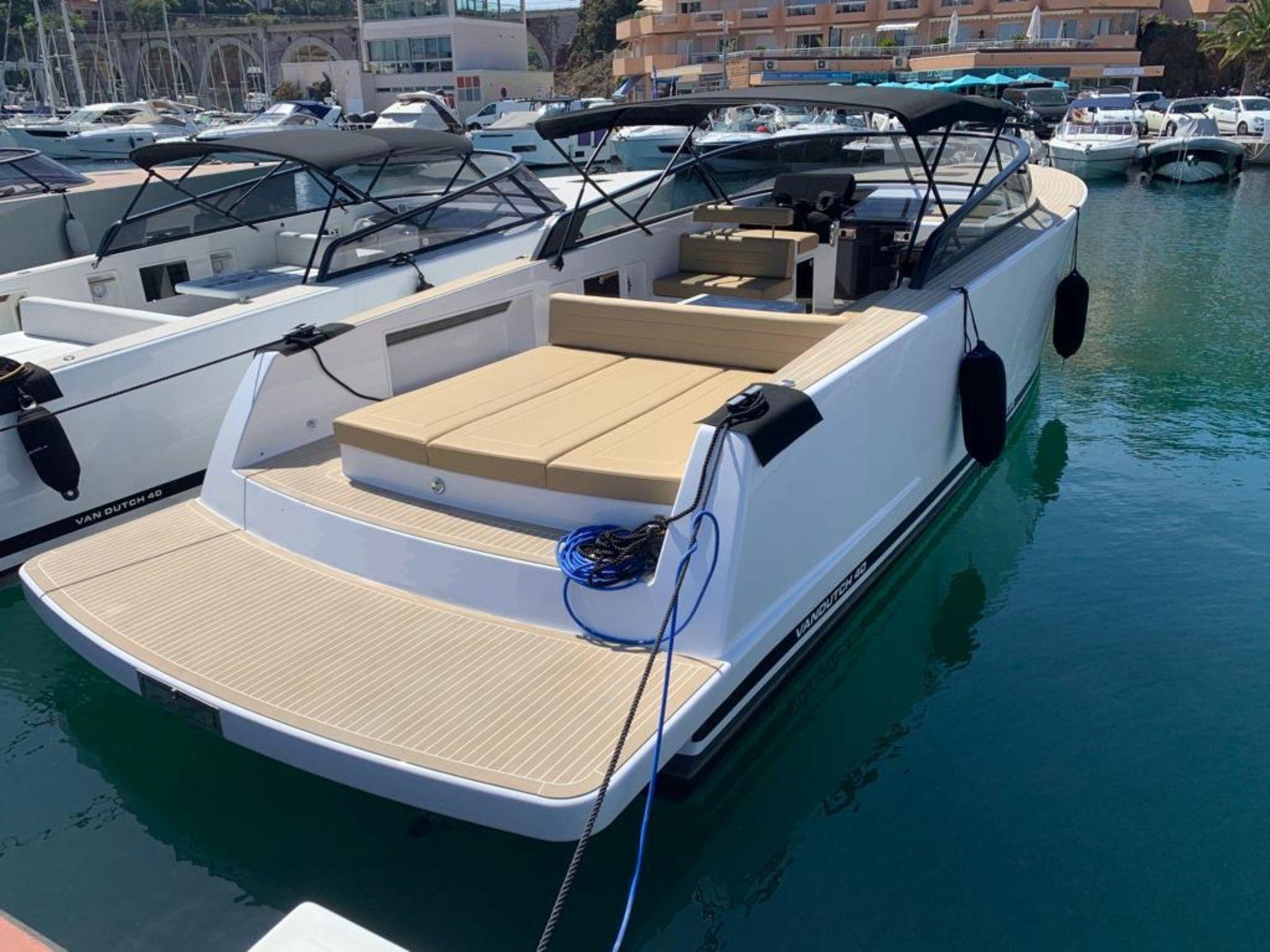 2023 VanDutch 40 Motor Yacht for sale - YachtWorld