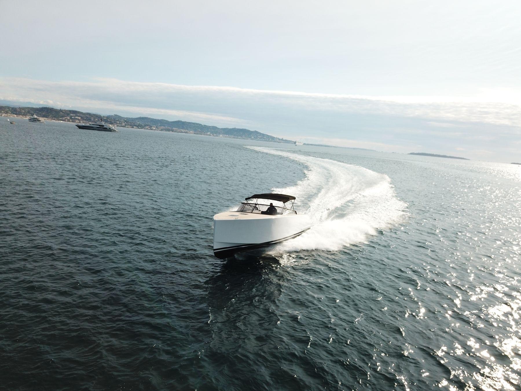 2023 VanDutch 40 Motor Yachts for sale - YachtWorld