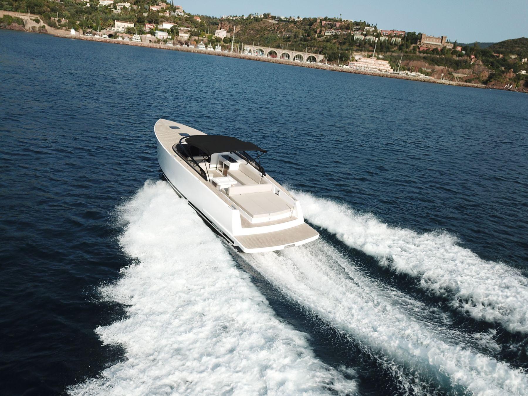 2023 VanDutch 40 Motor Yachts for sale - YachtWorld