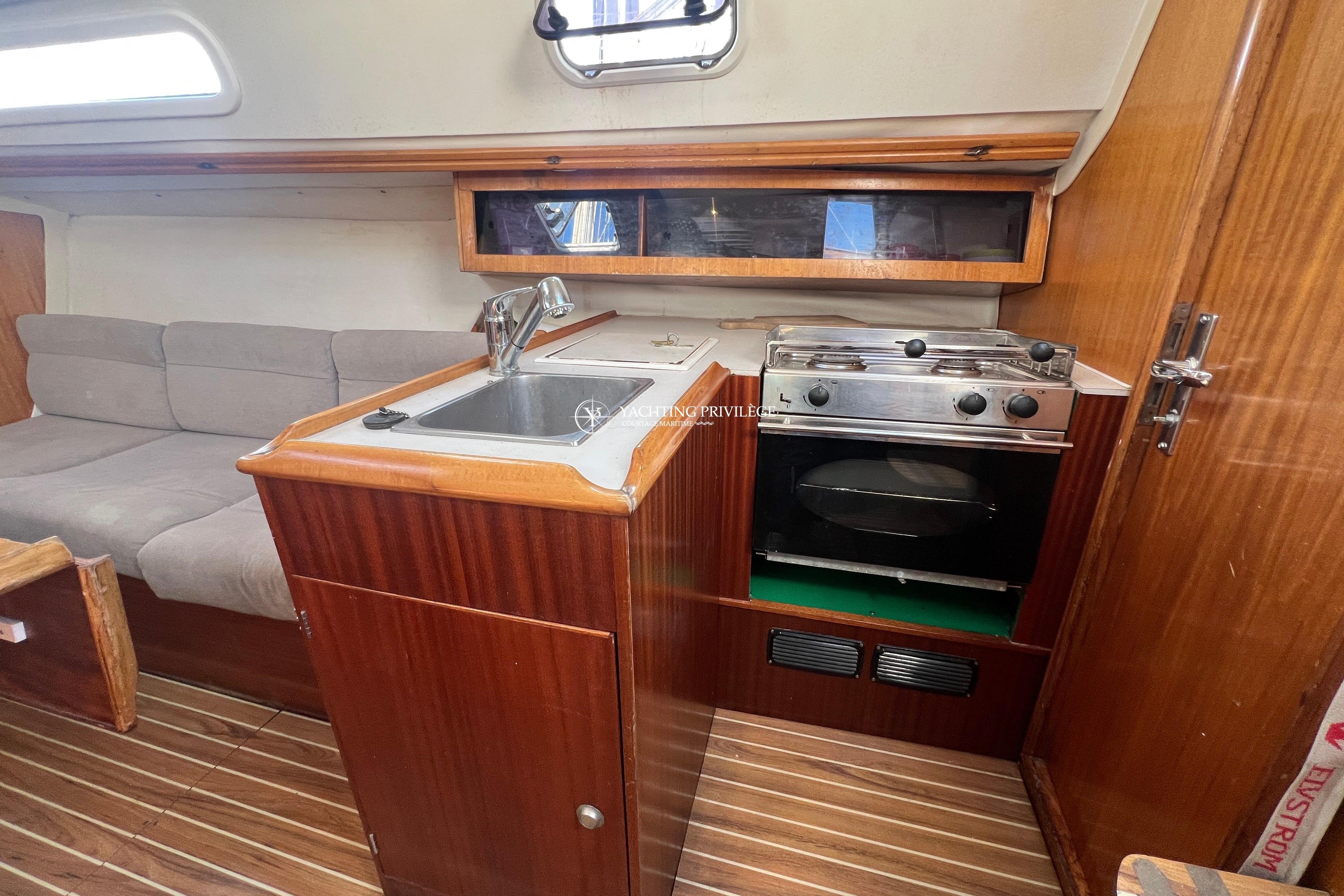 Used Dufour 334 Trophy in 13 - Bouches-du-Rhône - iNautia