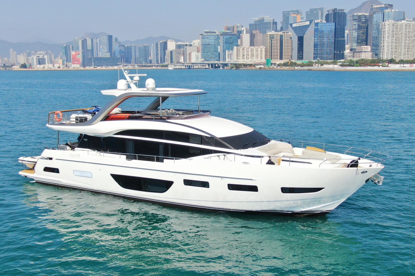 Used Princess Yachts Y85 Motor Yacht - iNautia