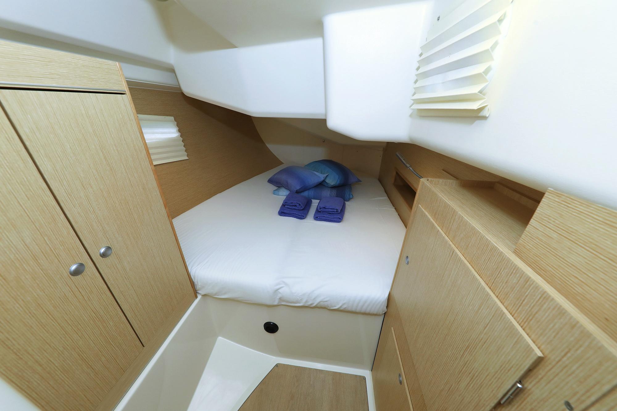 2016 Hanse 455 Cruiser for sale - YachtWorld