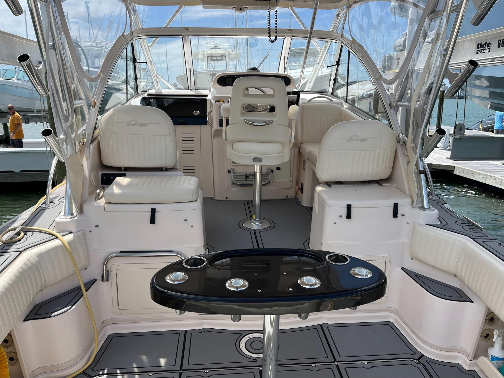 2007 Grady-White 305 Express Express Cruiser for sale - YachtWorld