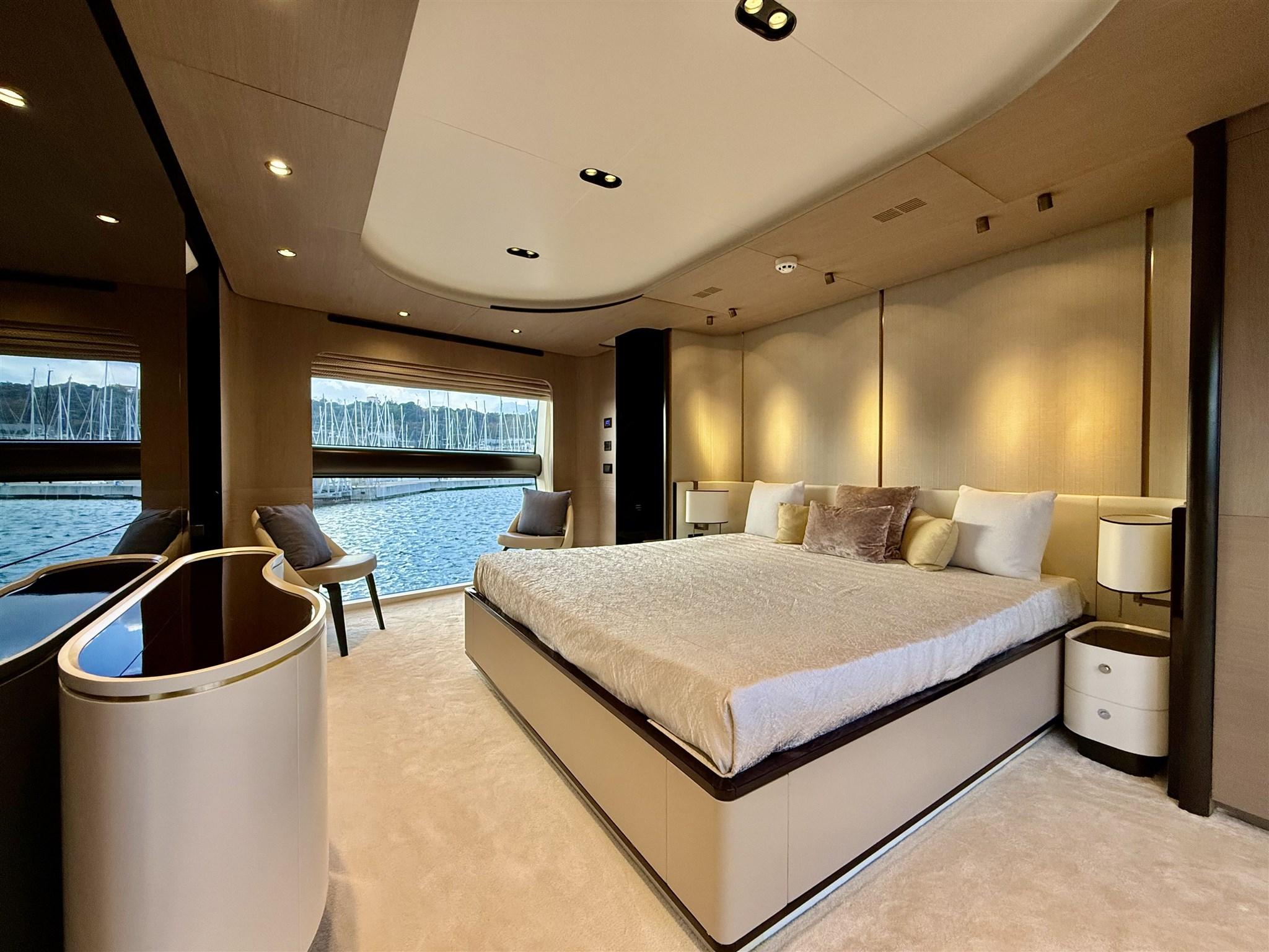 2020 Azimut Grande 27M Barcos flybridge en venta - YachtWorld