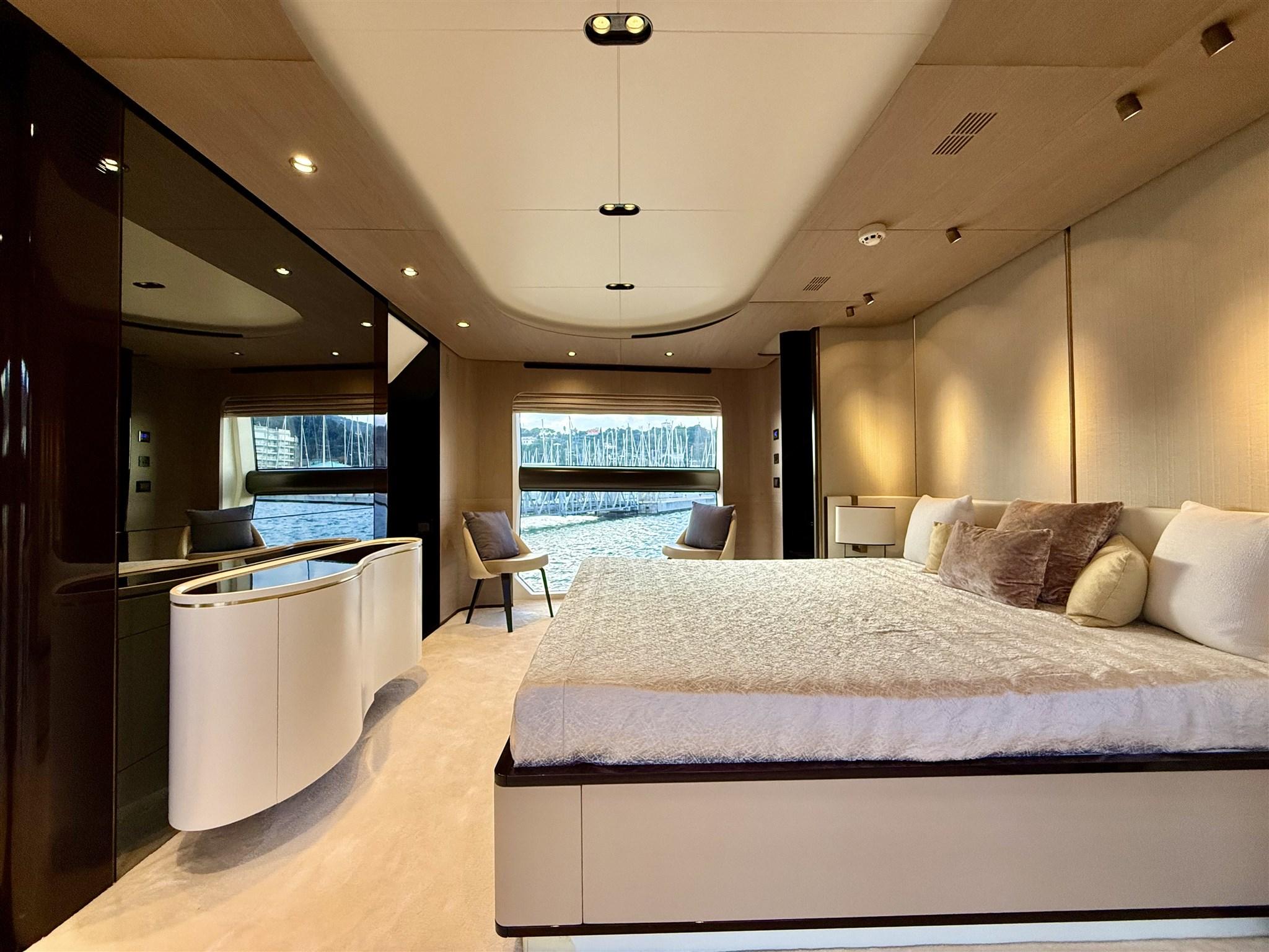 2020 Azimut Grande 27M Barcos flybridge en venta - YachtWorld