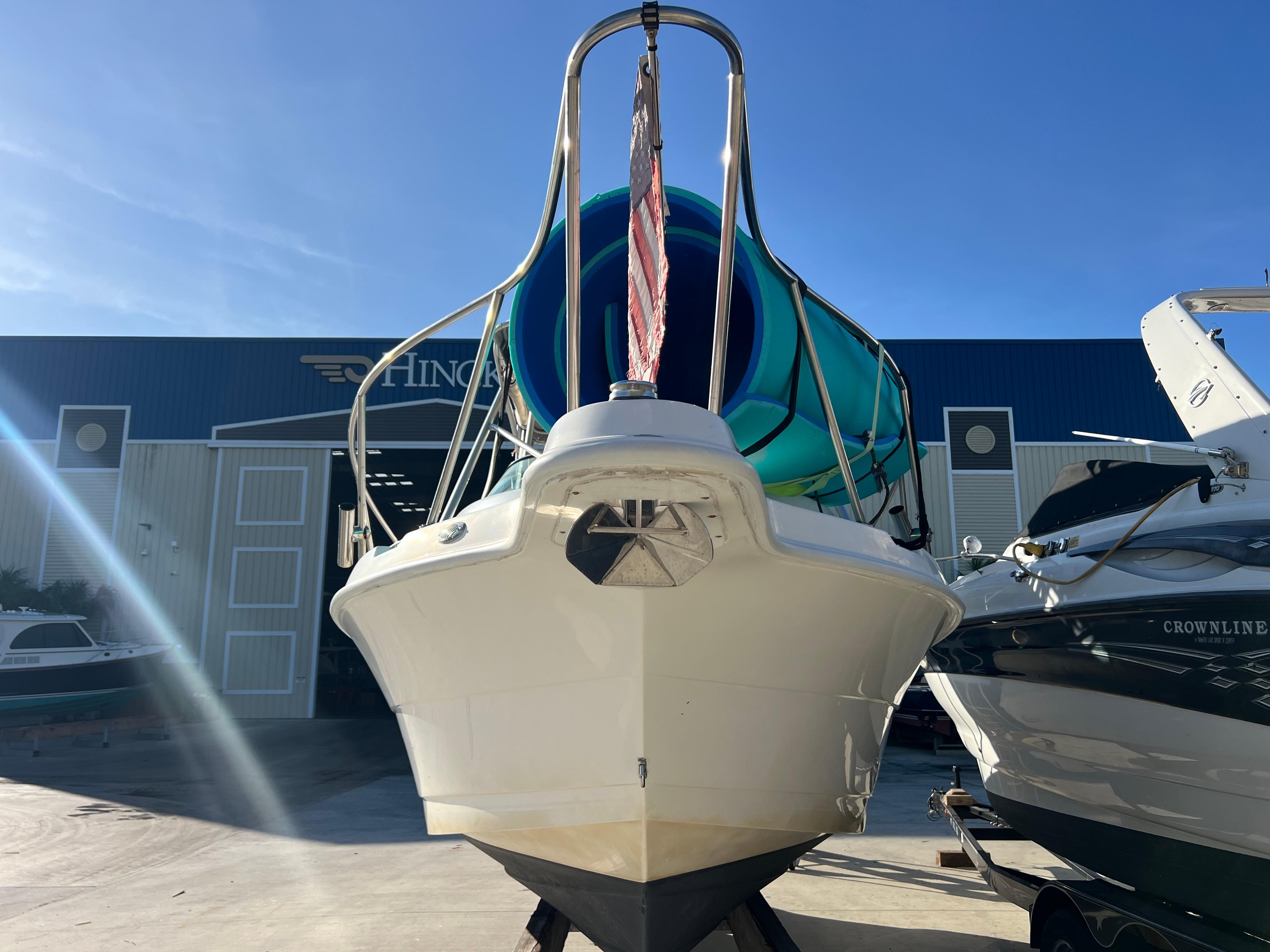 2000 Robalo 2440 Walkaround Walkaround for sale - YachtWorld