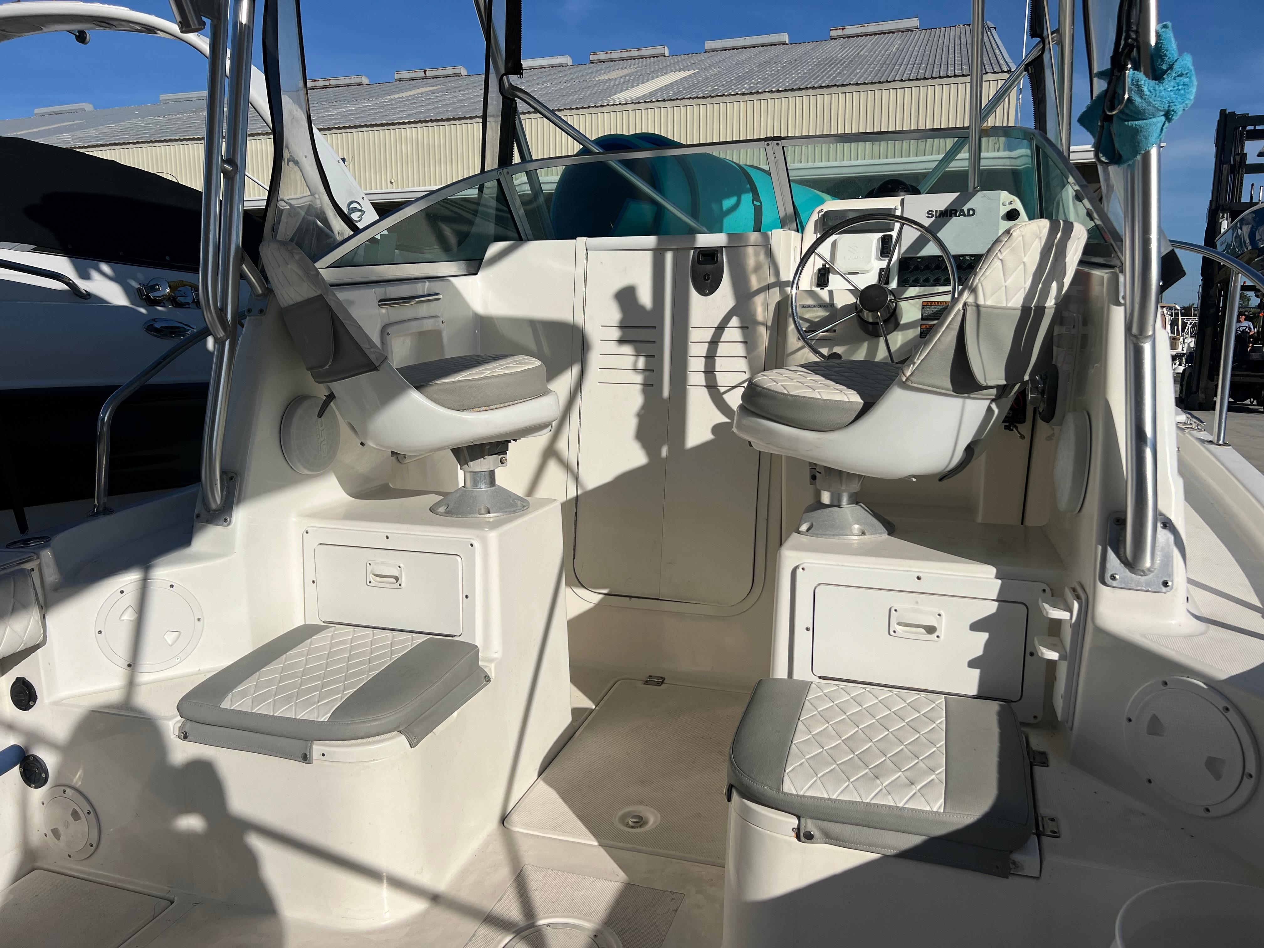 2000 Robalo 2440 Walkaround Walkaround for sale - YachtWorld