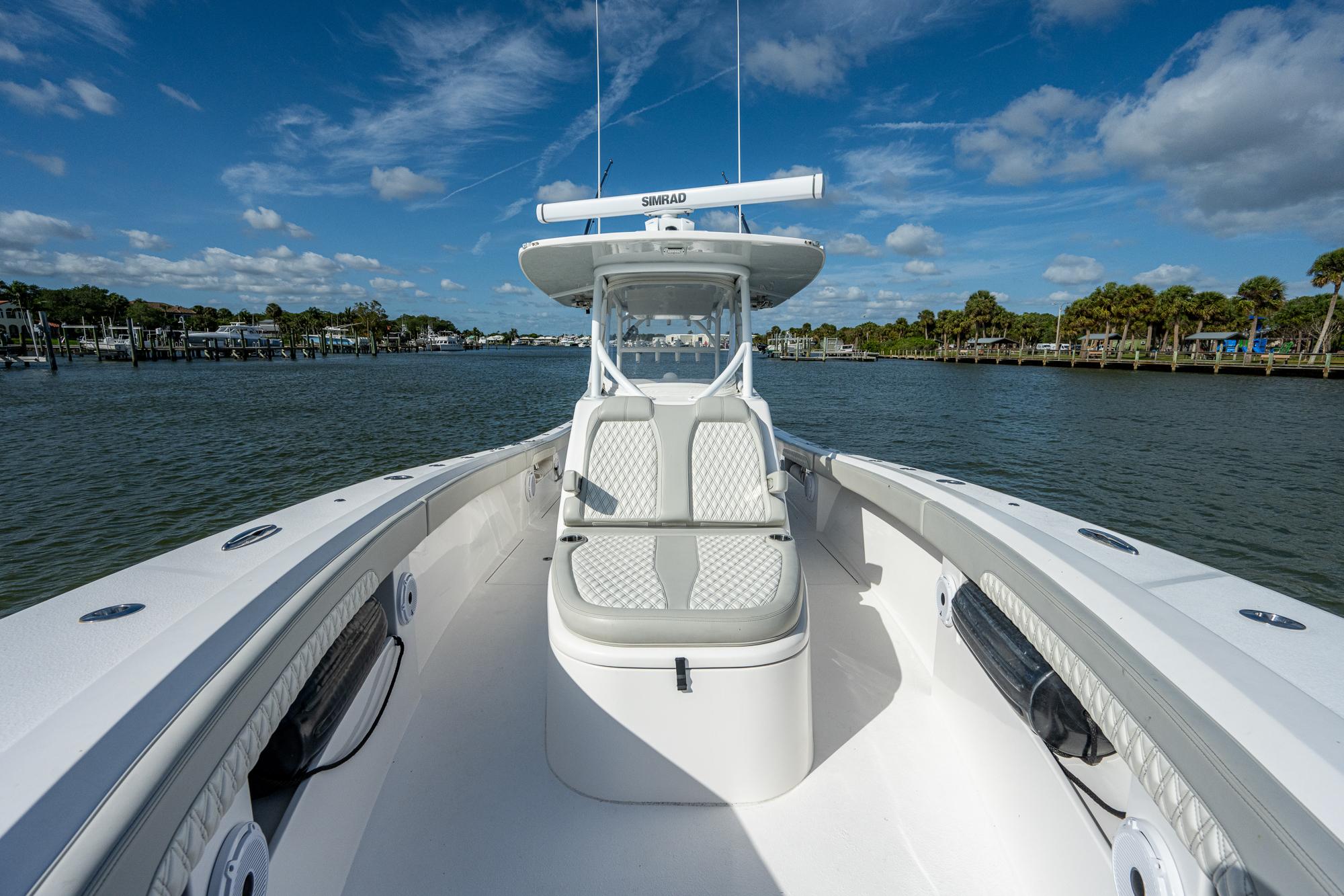 2021 Front Runner 36 Center Console Center Console for sale - YachtWorld