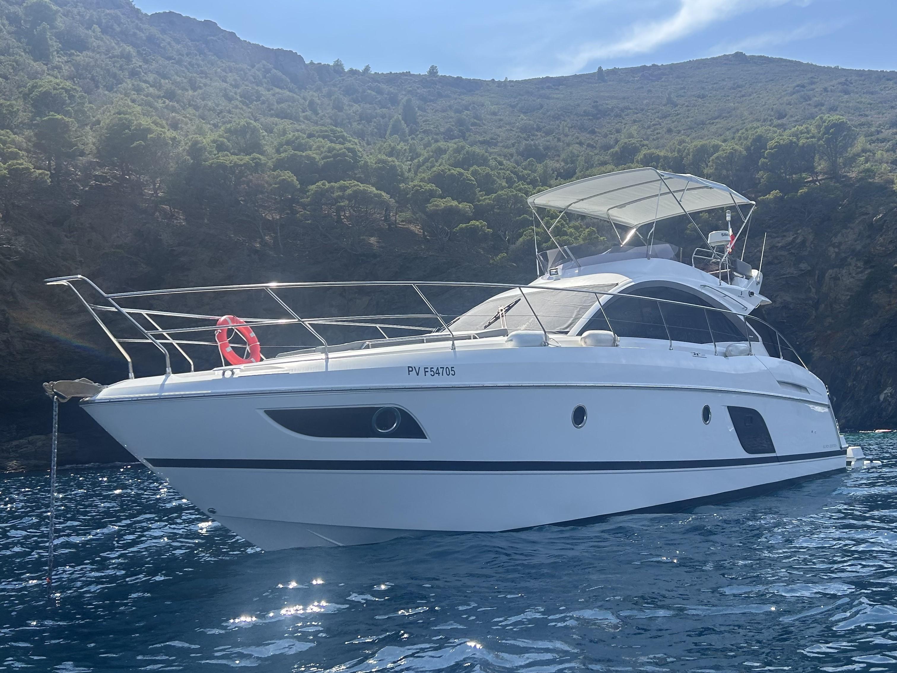 Used 2017 Beneteau Gran Turismo 49 Fly - Girona | TopBoats