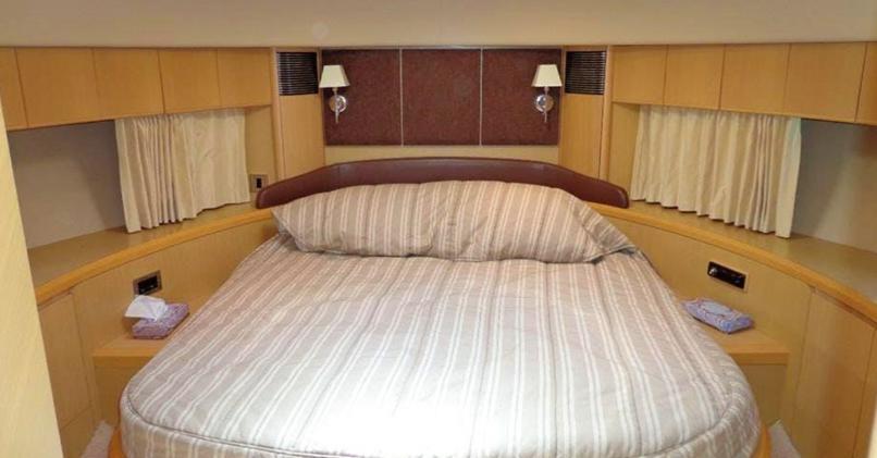 2009 Princess 70 Flybridge for sale - YachtWorld