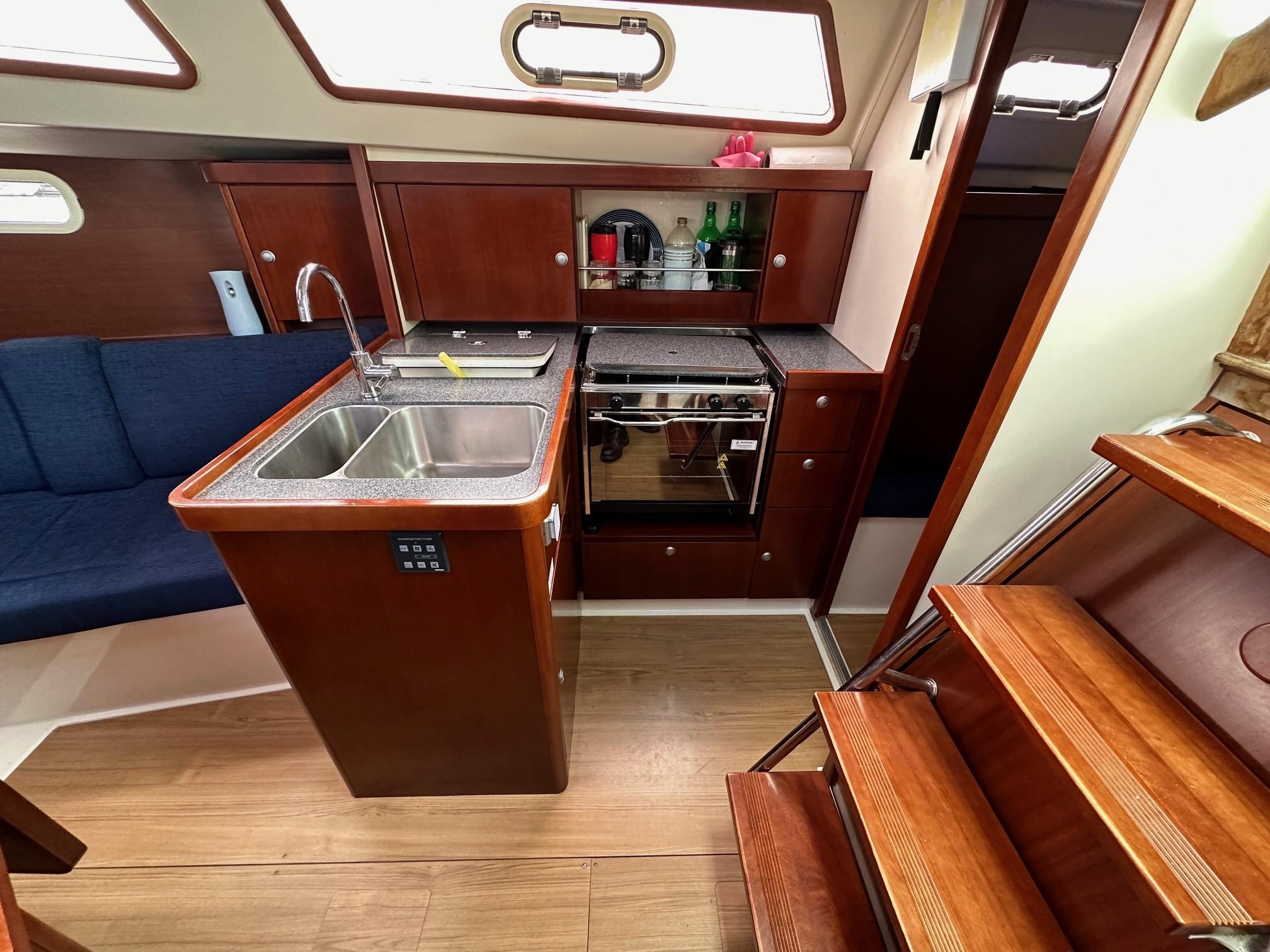 2008 Hanse 320 Cruiser for sale - YachtWorld