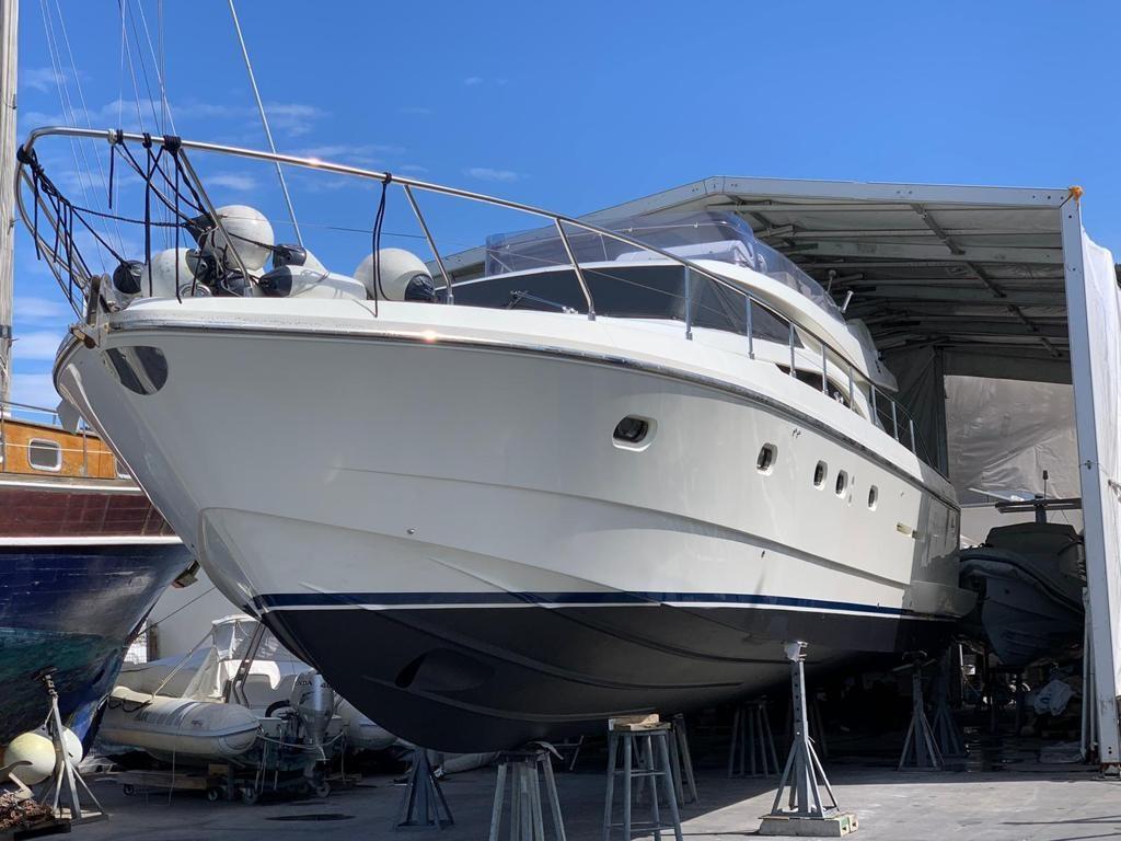 Ferretti Yachts Ferretti 530 | 2005 | 16m - Cosenza | Boatshop24