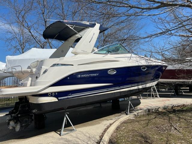 2007 Monterey 330 Sport Yacht Motorcruiser Kaufen - YachtWorld