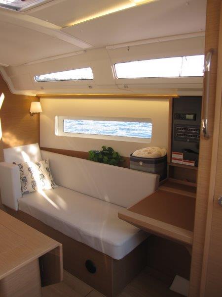 2024 Jeanneau 380 Cruiser for sale - YachtWorld