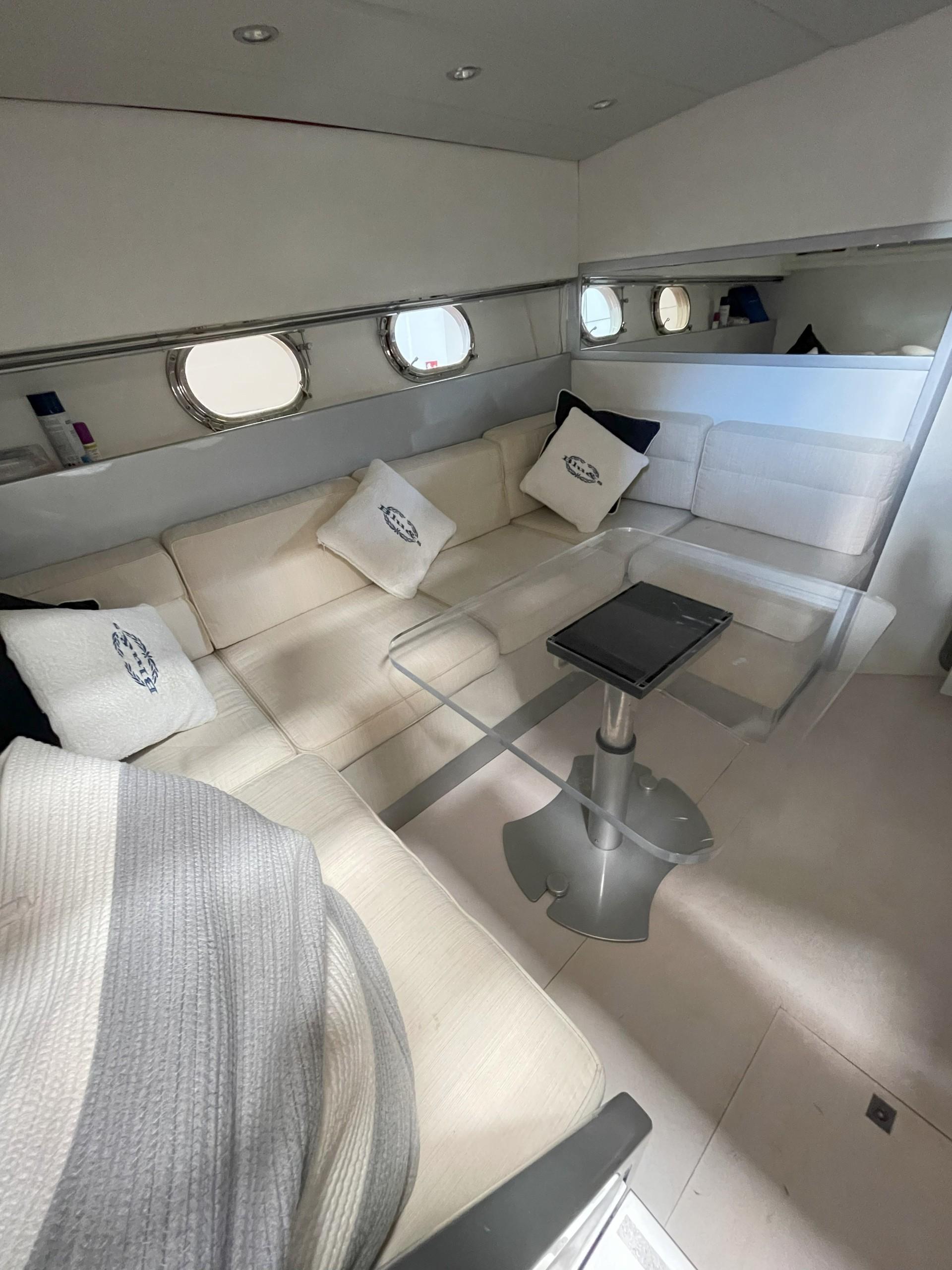 2000 Magnum 44 Express Cruiser for sale - YachtWorld