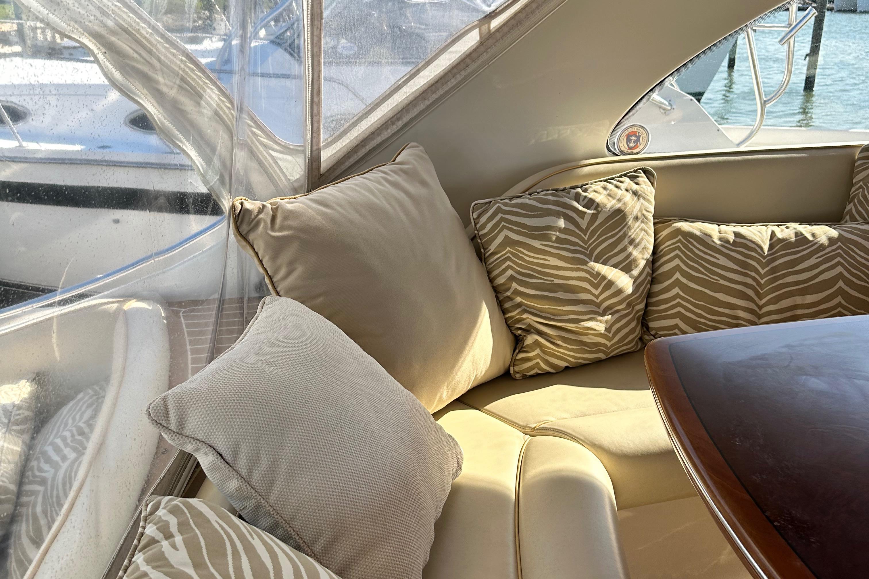 2012 Zeelander 44 Express Cruiser for sale - YachtWorld