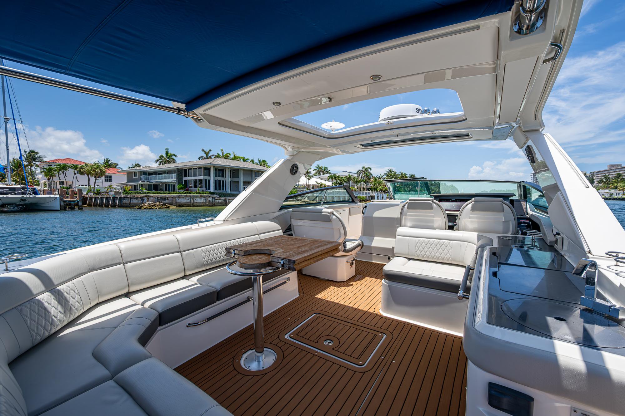 2020 Sea Ray SLX 400 Sports Cruiser for sale - YachtWorld