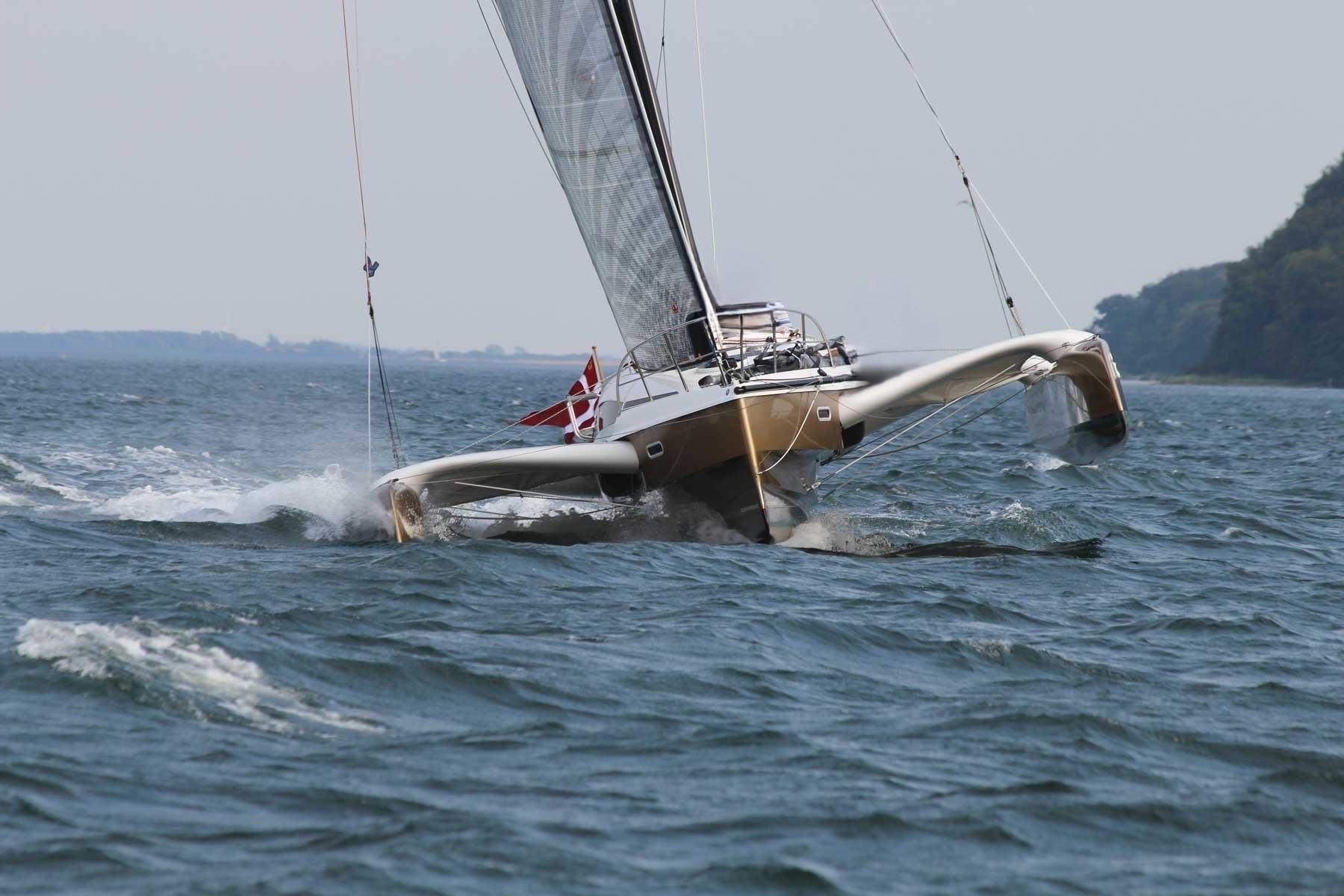 Used 2018 Dragonfly Performance 28 - Mecklenburg-Western Pomerania ...