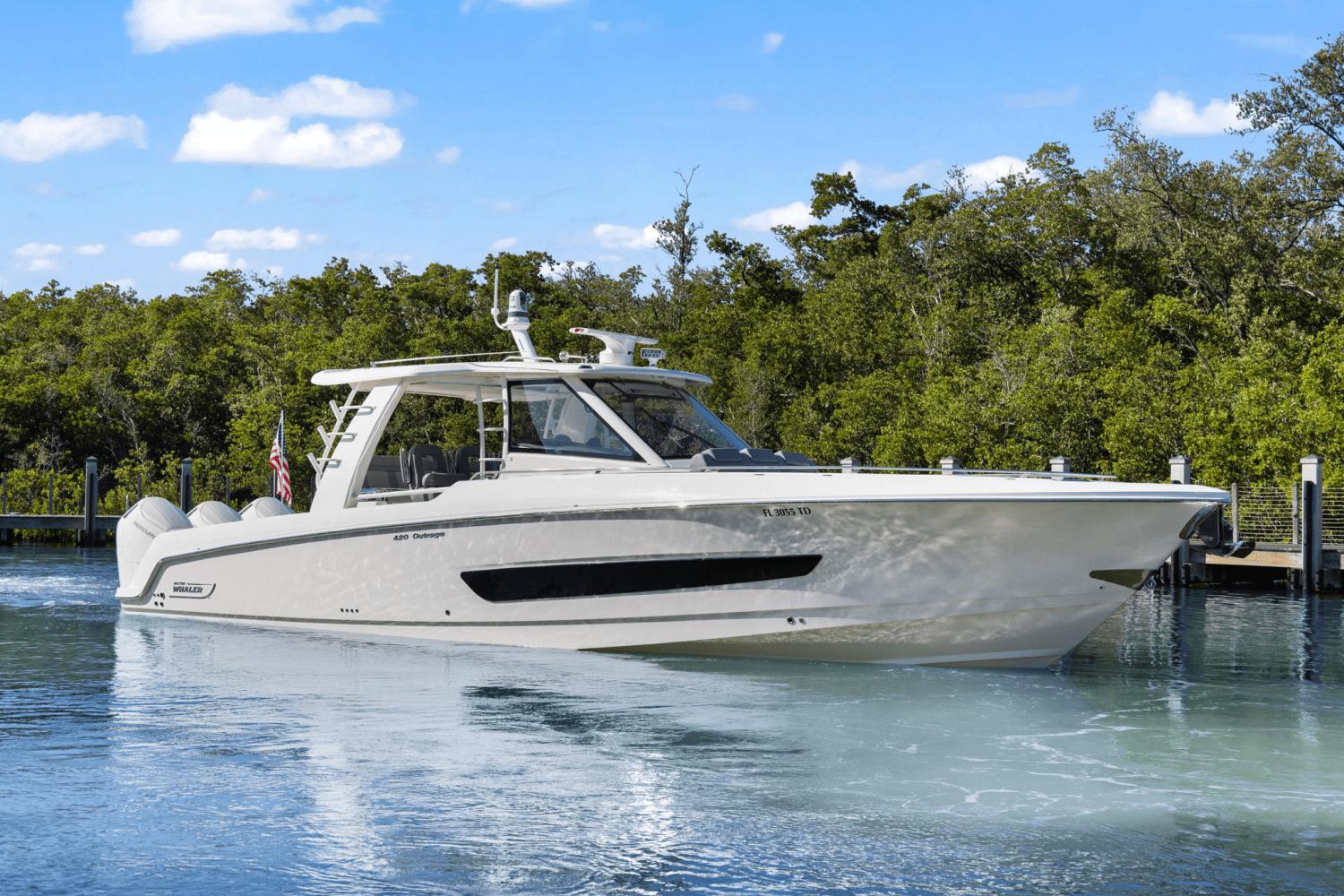 Boston Whaler 420 Outrage boats for sale | YachtWorld