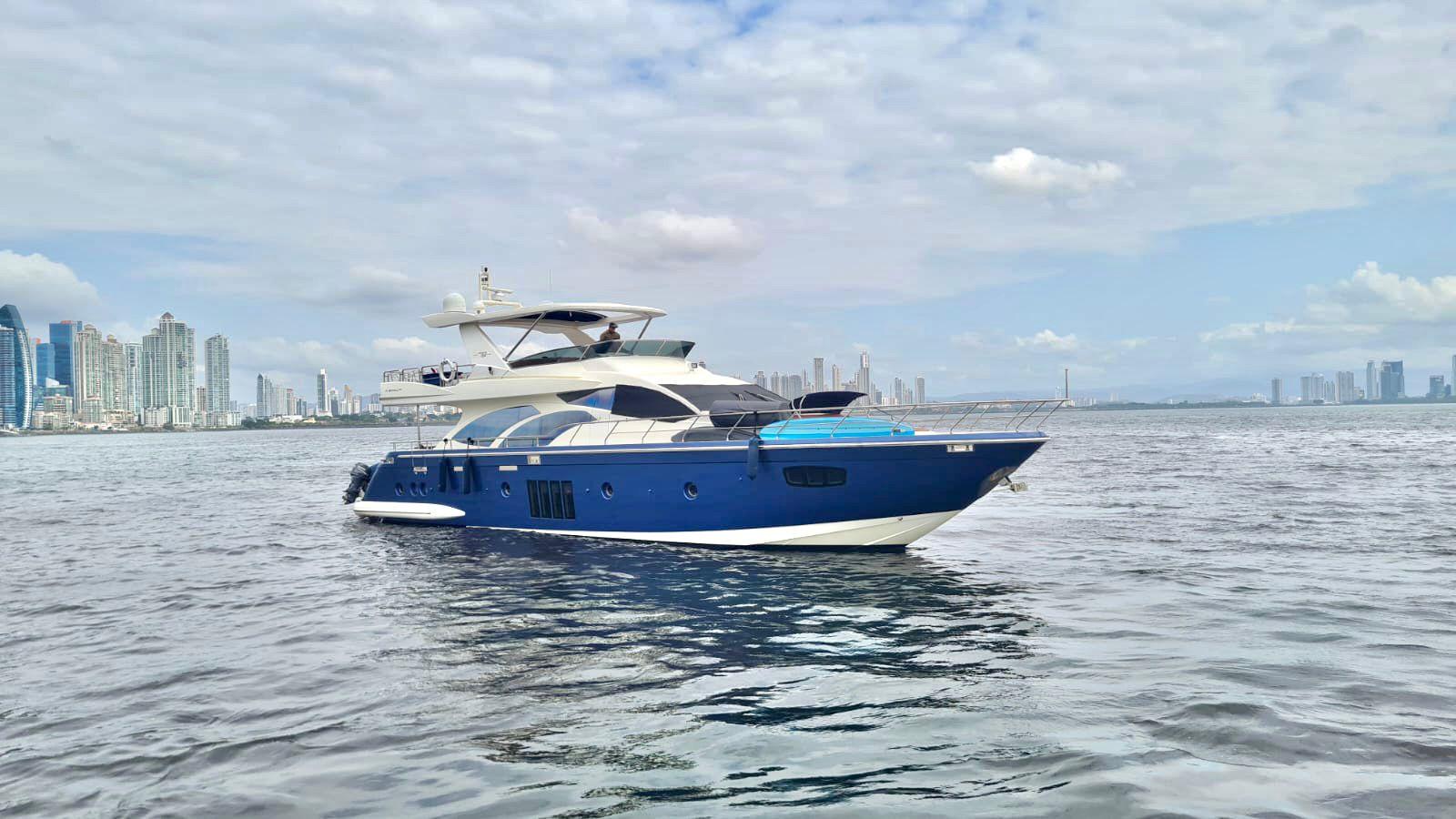 2013 Azimut 78 FLY Flybridge for sale - YachtWorld