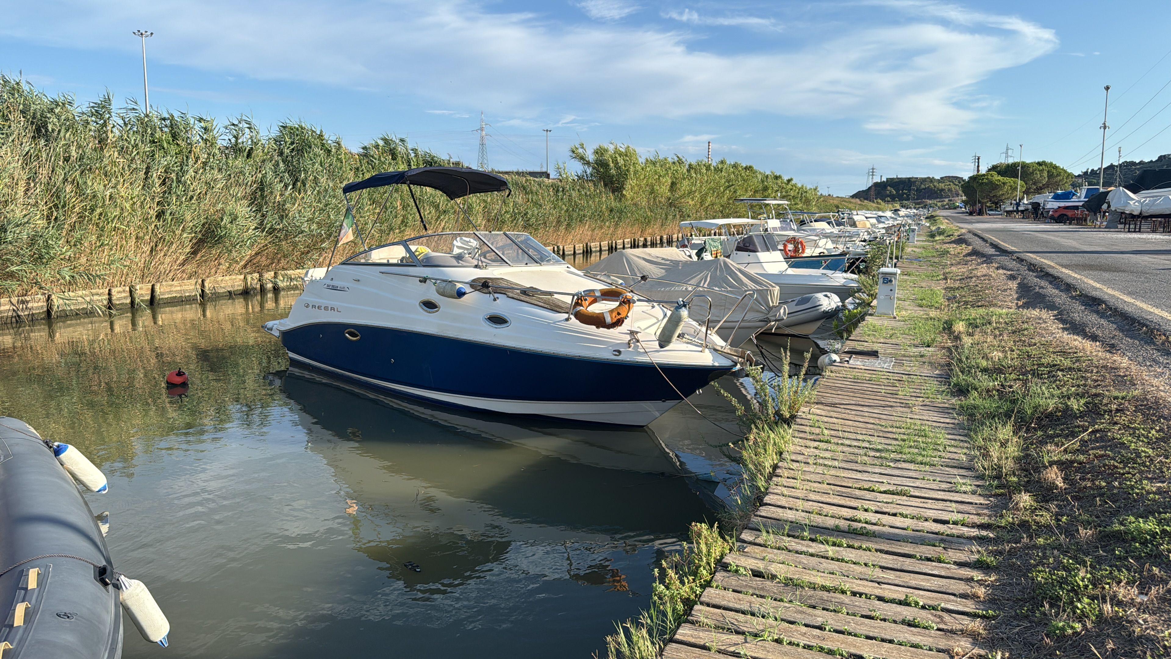 Bateaux Regal Commodore 2665 à vendre à Toscane - iNautia