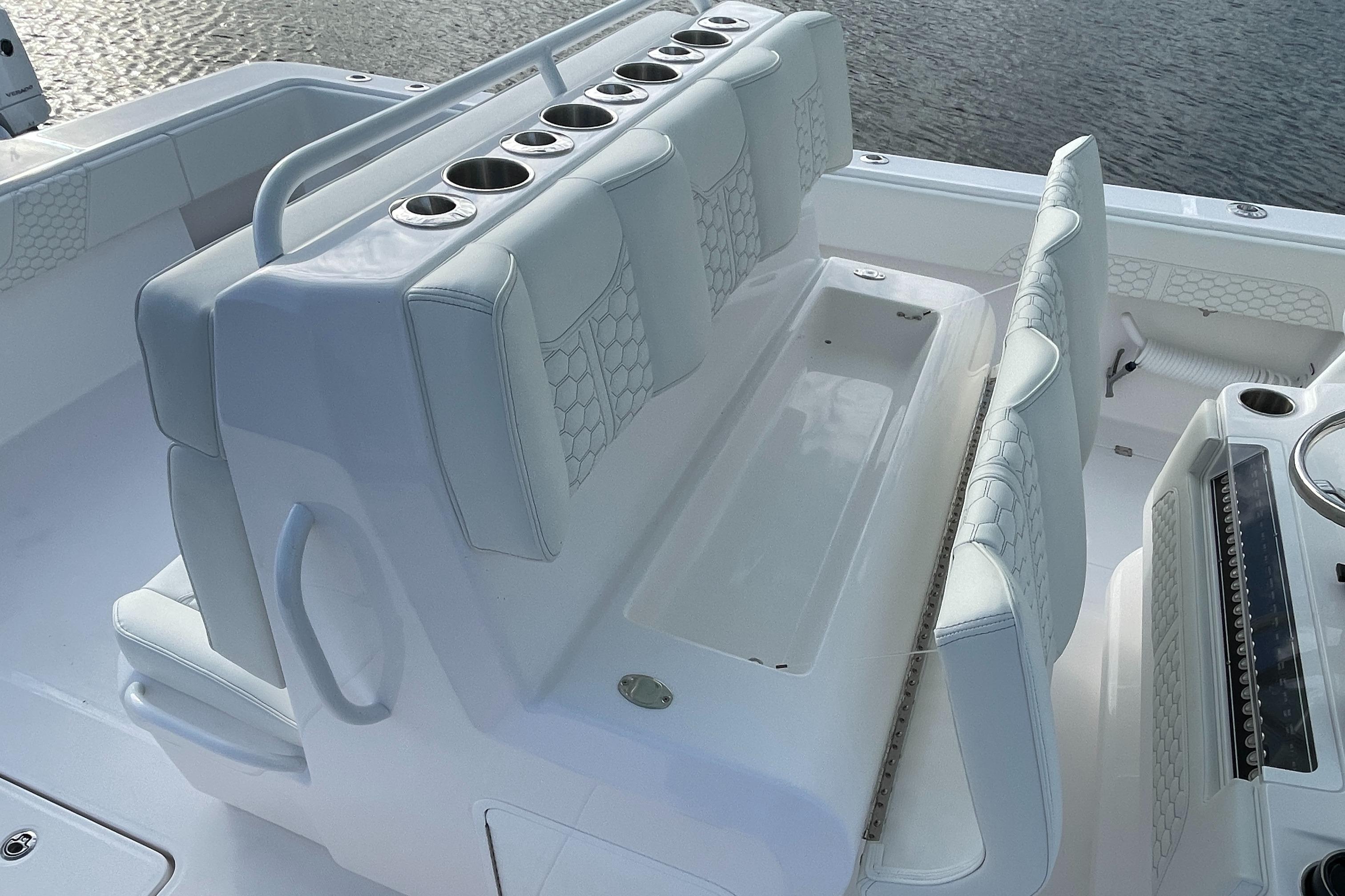 2024 Invincible 35 Catamaran Power Catamaran for sale - YachtWorld