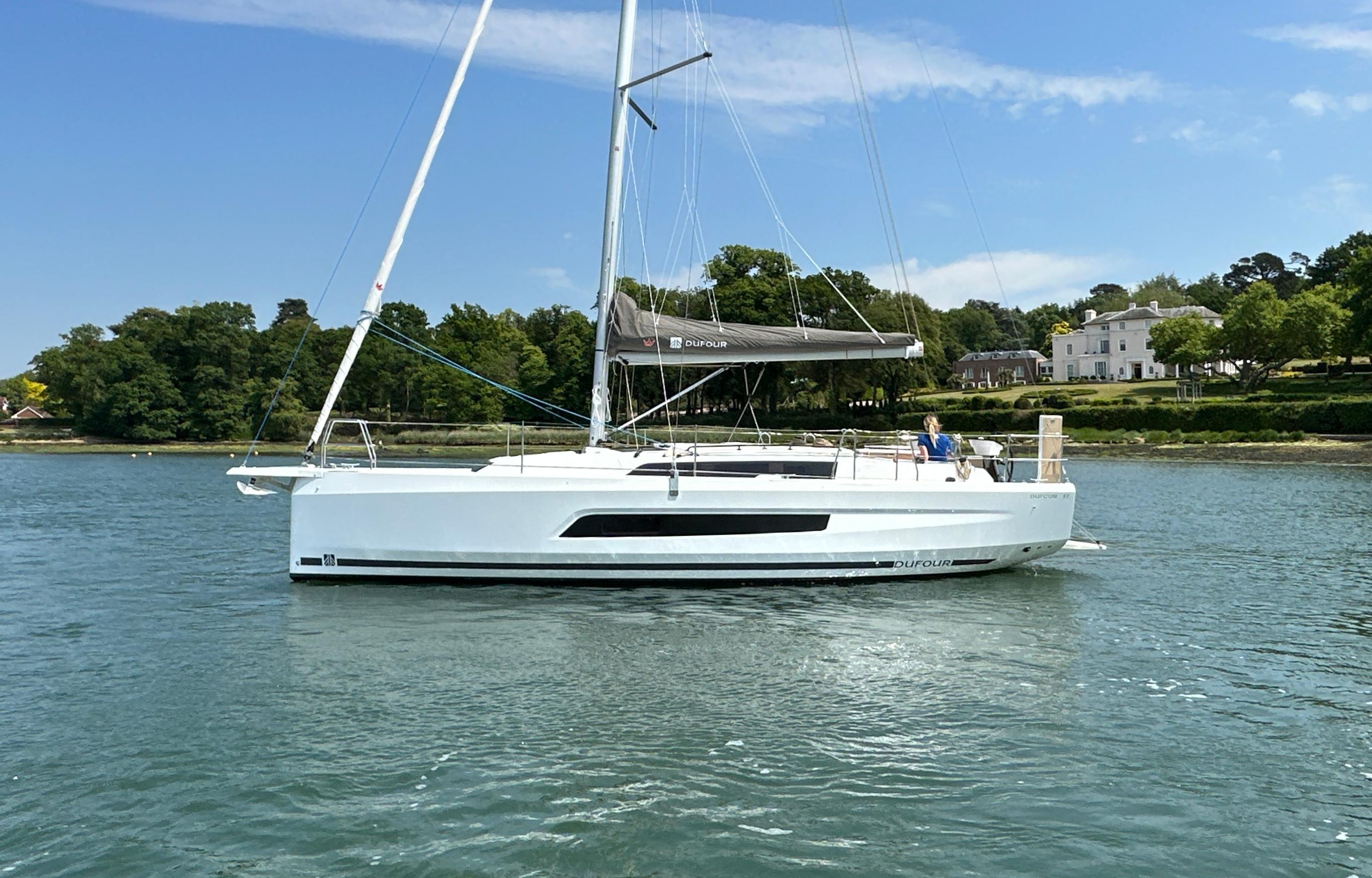 2024 Dufour 37 Cruiser for sale - YachtWorld