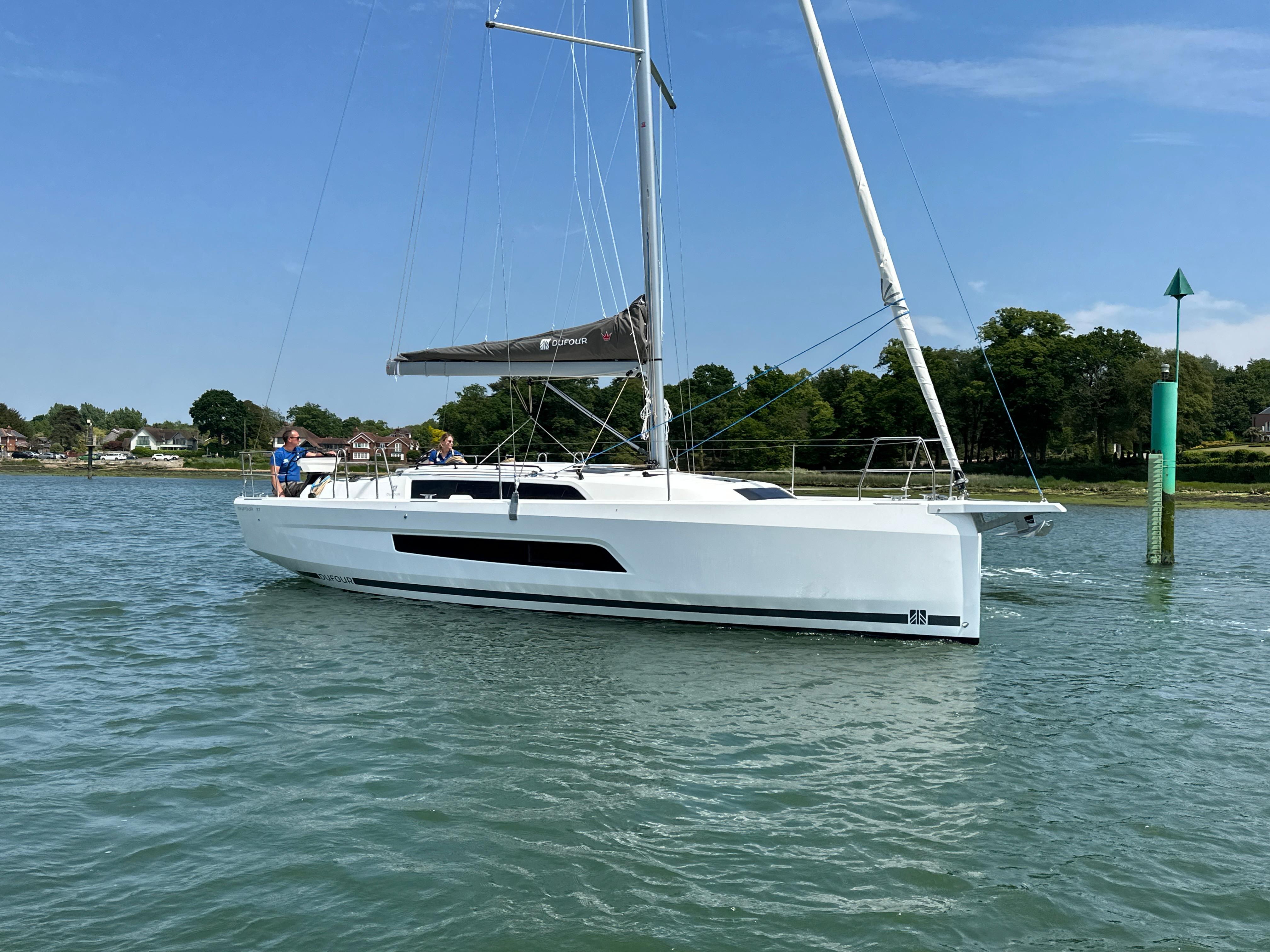 2024 Dufour 37 Cruiser for sale - YachtWorld