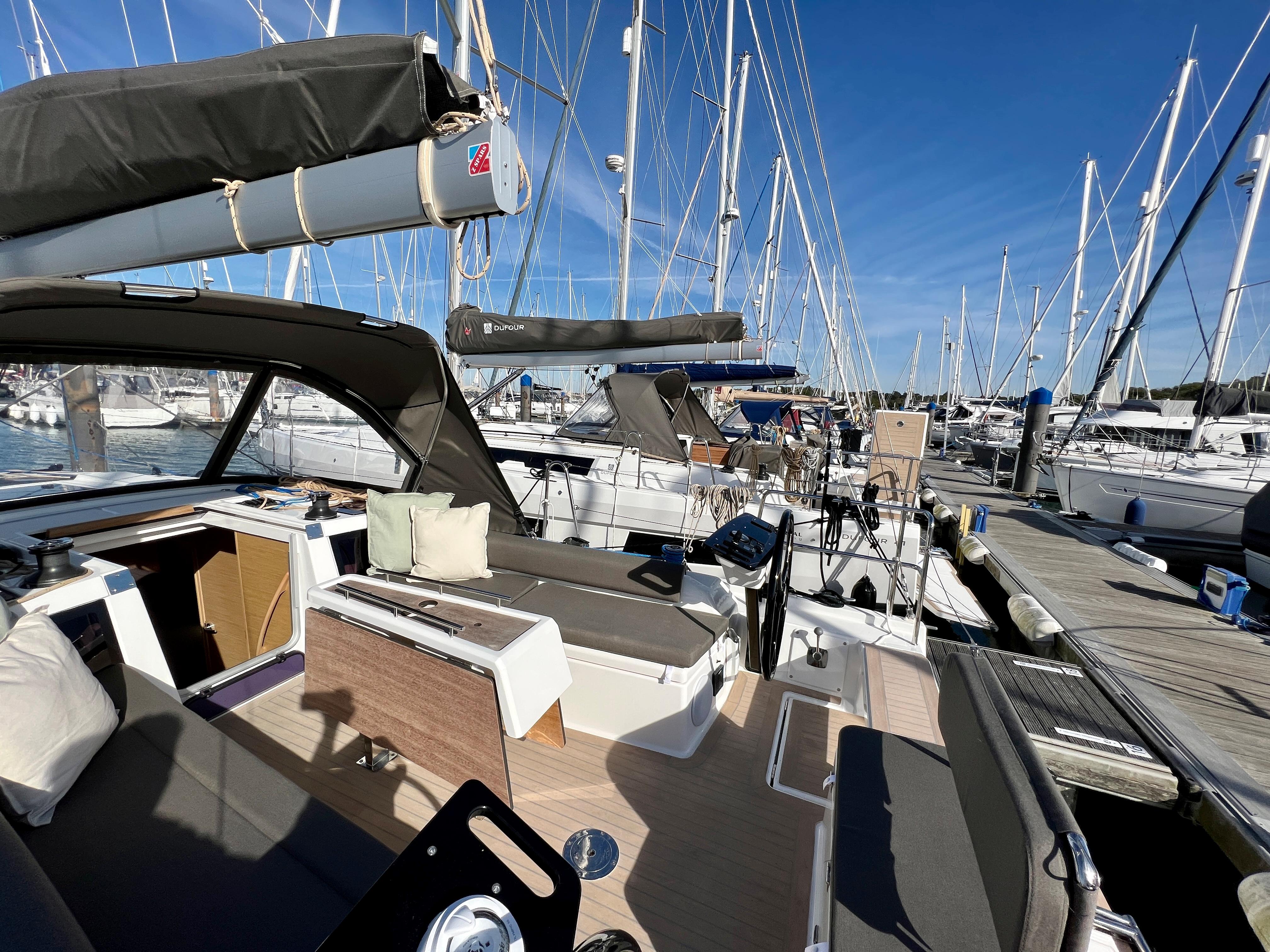 2024 Dufour 37 Cruiser for sale - YachtWorld