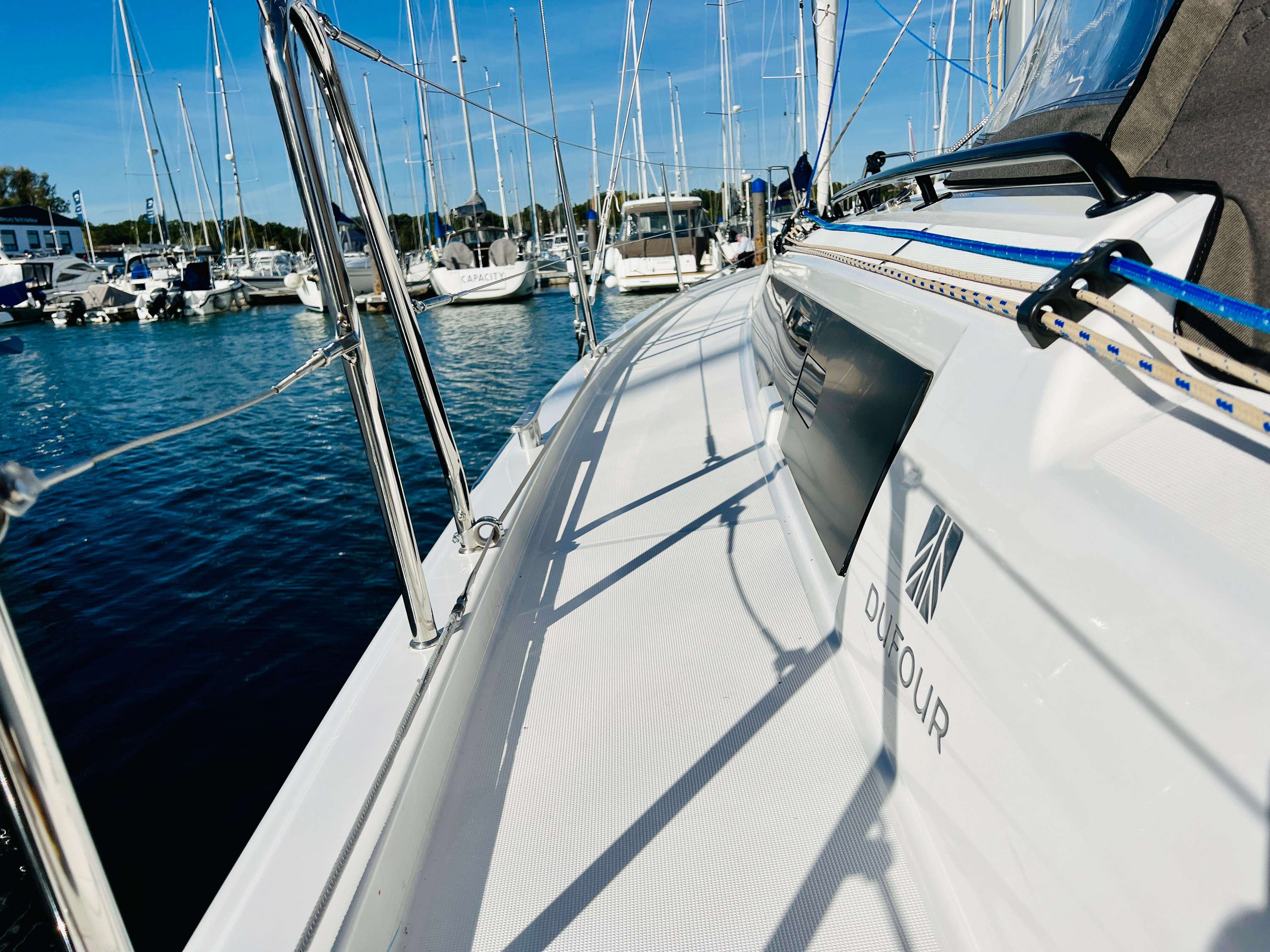 2024 Dufour 37 Cruiser for sale - YachtWorld