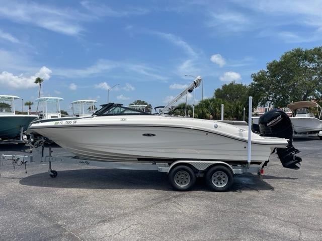 2020 Sea Ray SPX 210 Bowrider for sale - YachtWorld