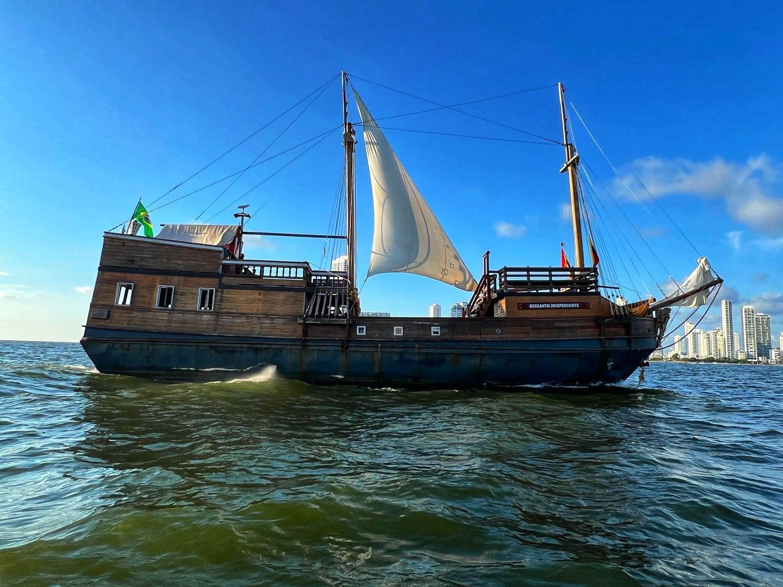 Pirate Boat Day Charter Vessel | 2024 | 77ft | Boatshop24